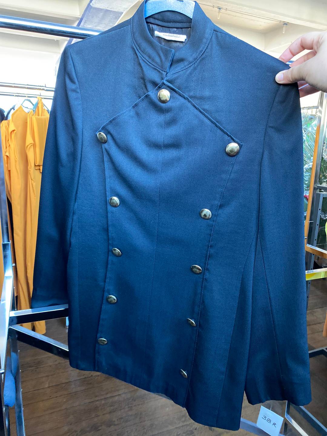 Help identify this jacket! | Scrolller