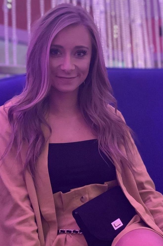 Church milfs always make me throb | Scrolller