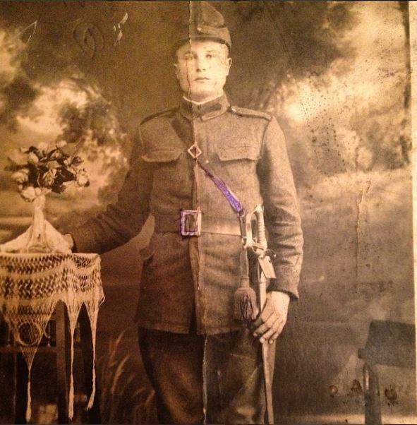 Help me identify my Great Grandfather's uniform and rank Please. Thank ... Help me identify my Great Grandfather's uniform and rank Please. Thank ...
