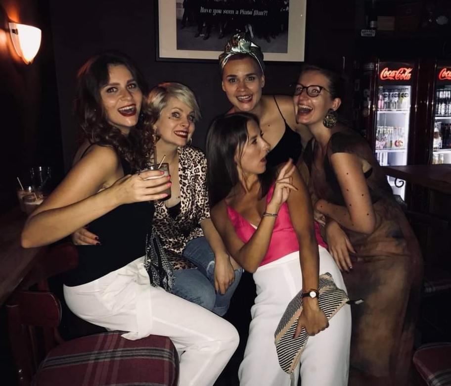 Hen Party Girls | Scrolller