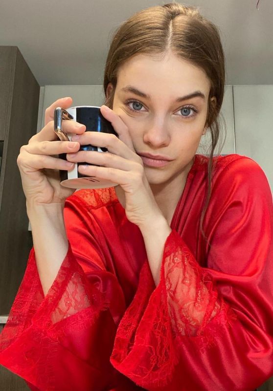 Her eyes gets me every time | Scrolller