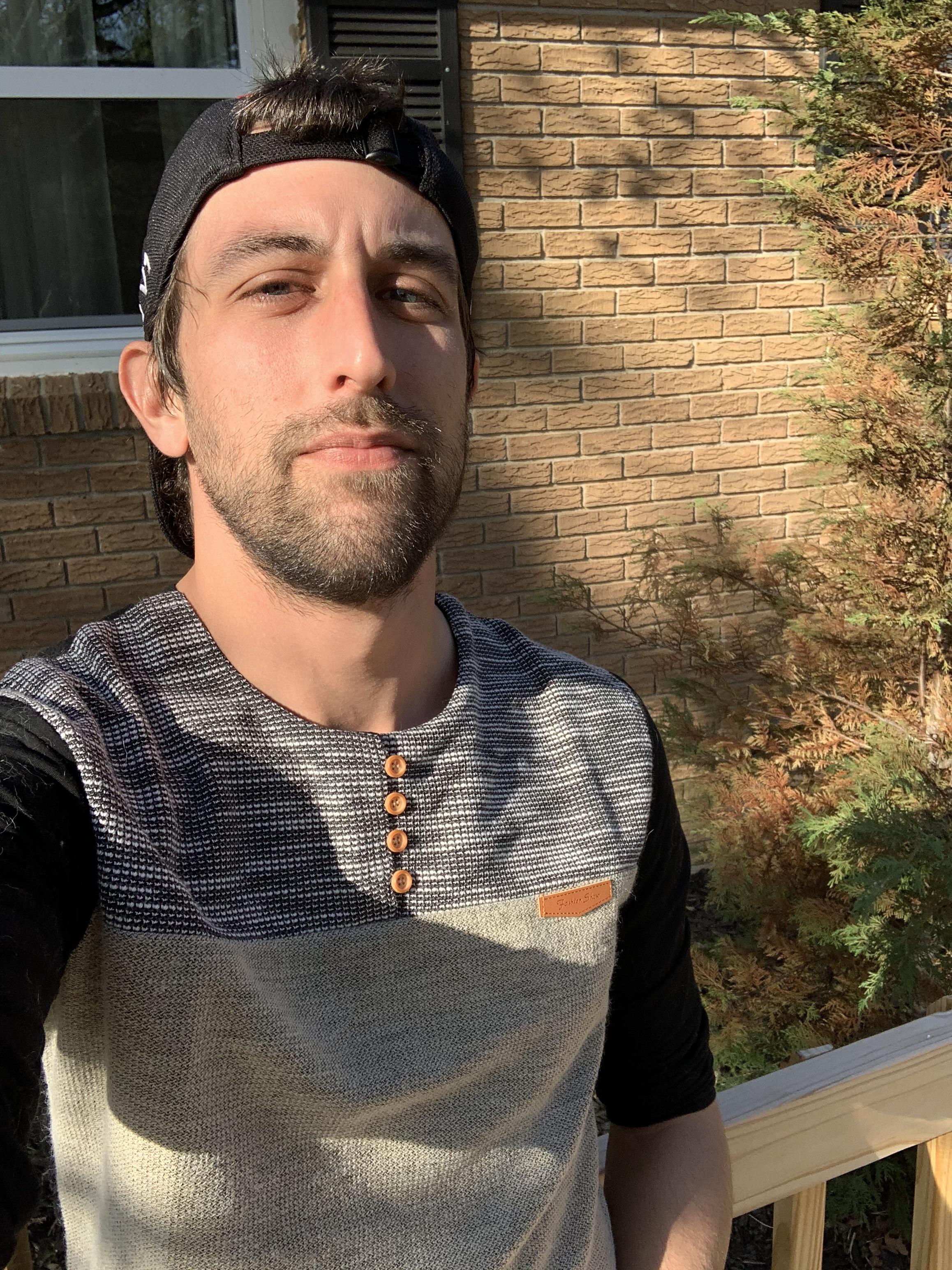 Here’s my face in the sun | Scrolller