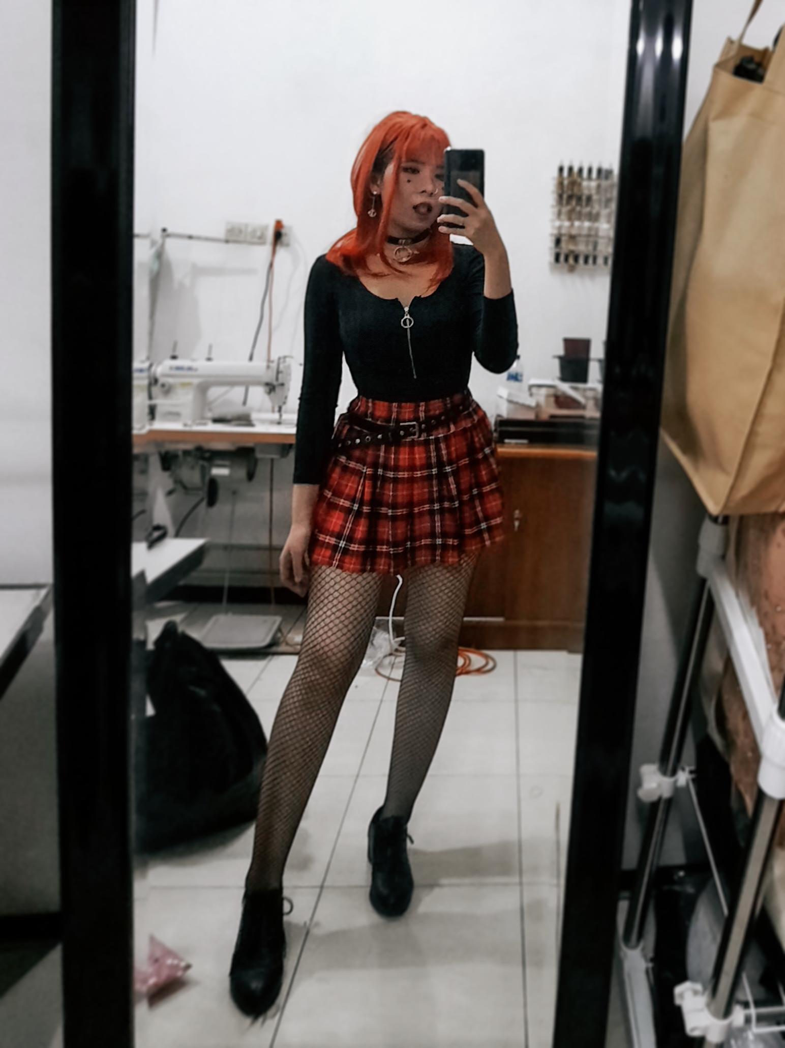 Here's my attempt to egirl look today! | Scrolller