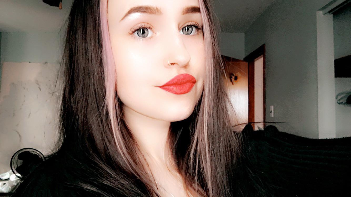 Hey bbs how are you? 😊 | Scrolller