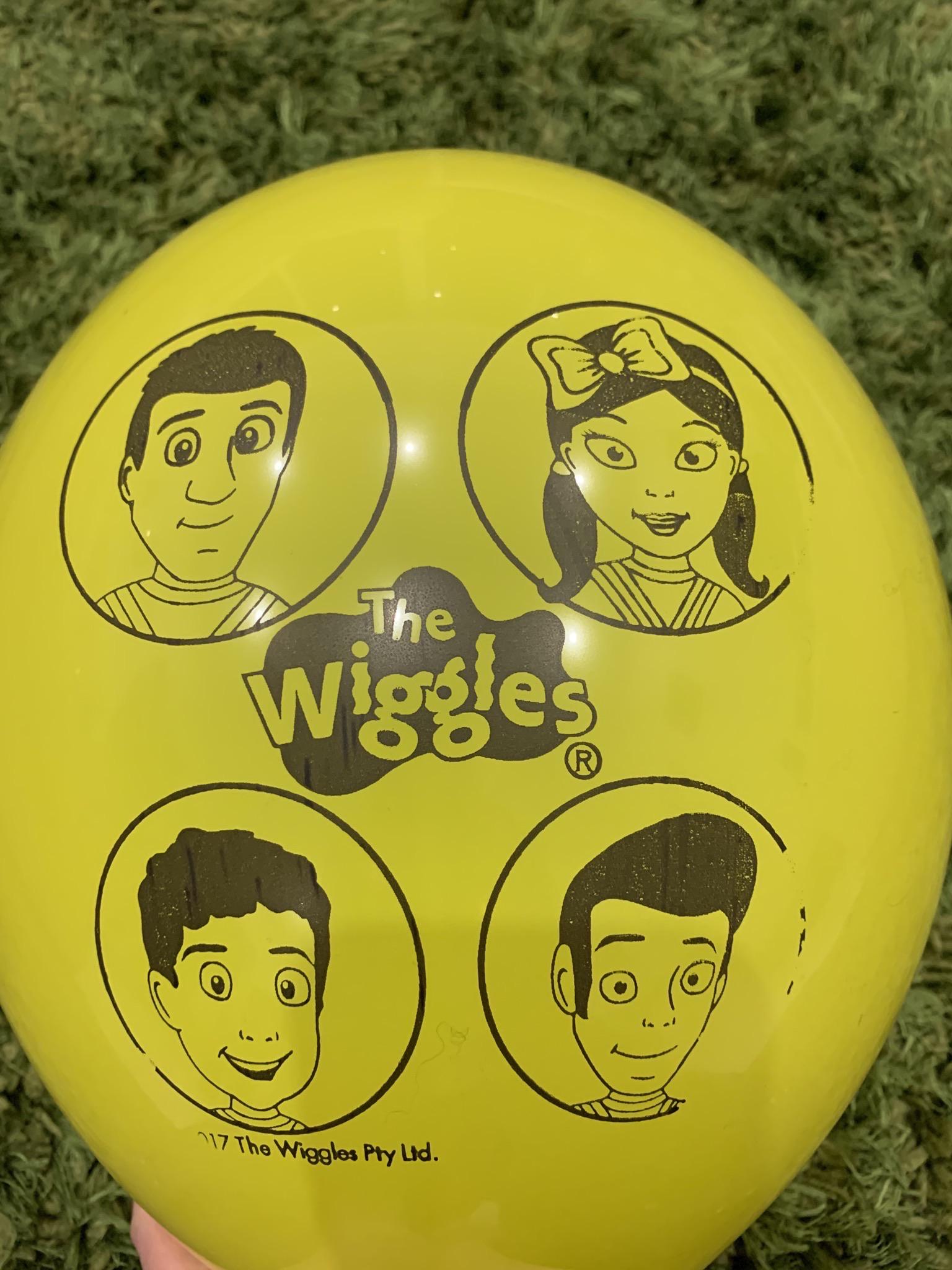 Hey BigW, these aren’t the Wiggles??? | Scrolller