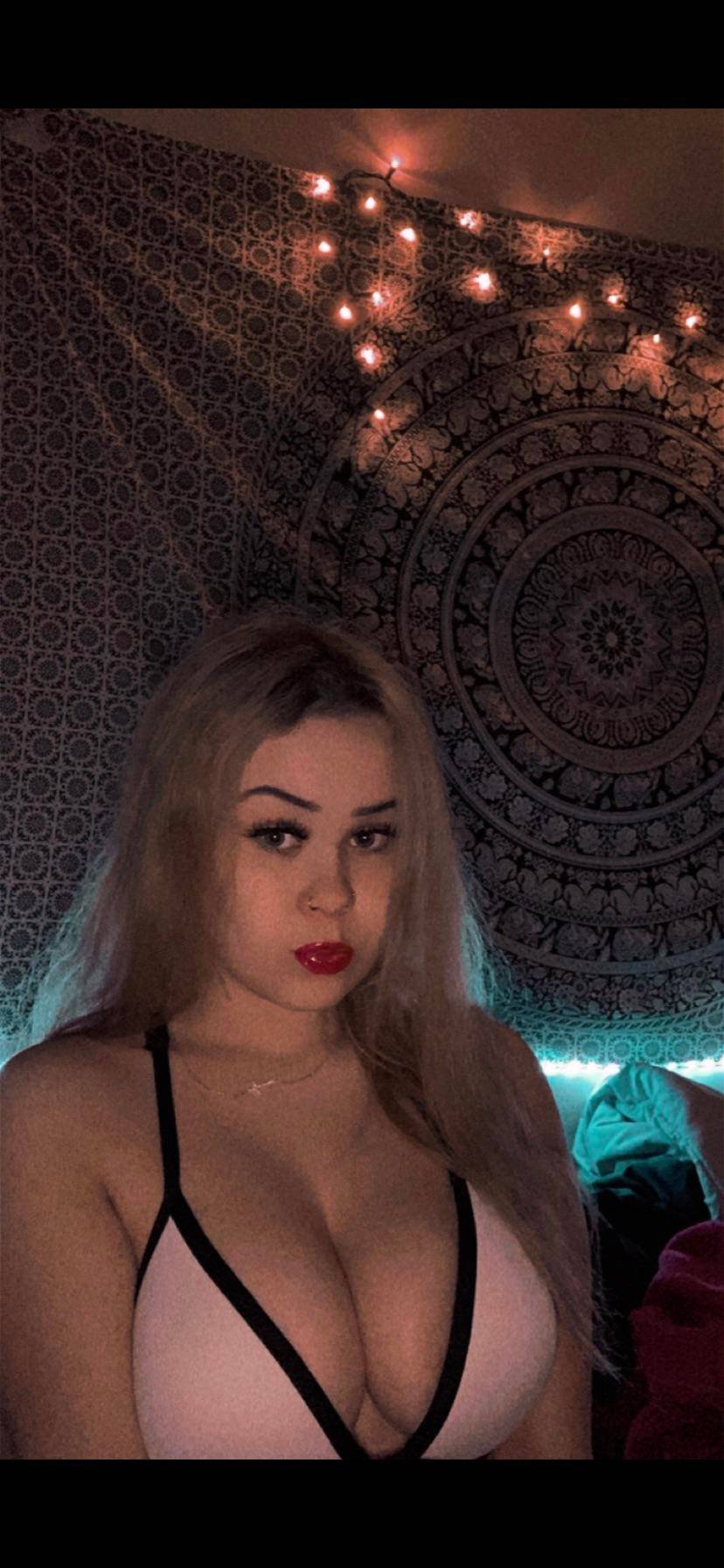 hey daddy 😝 | Scrolller