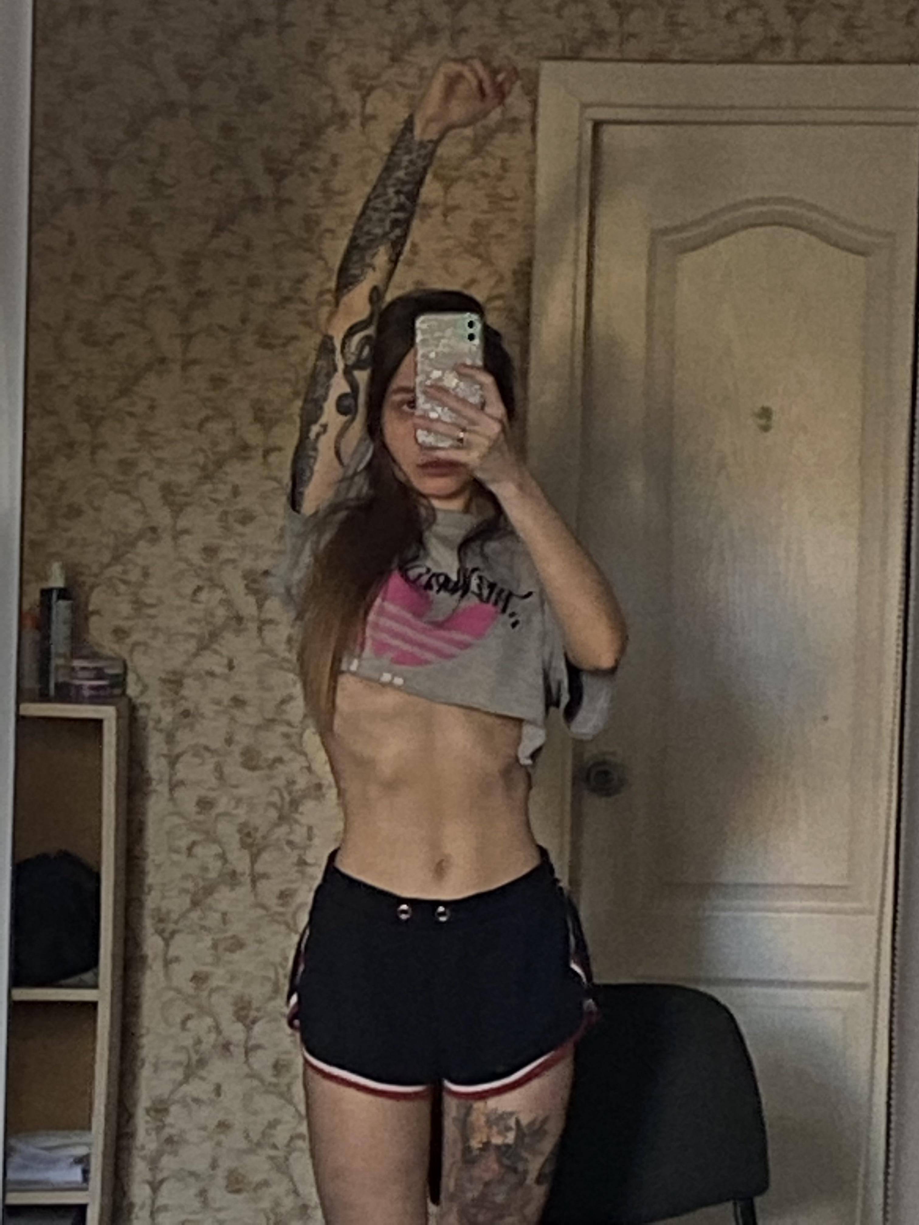 Hey 😊 (f) | Scrolller