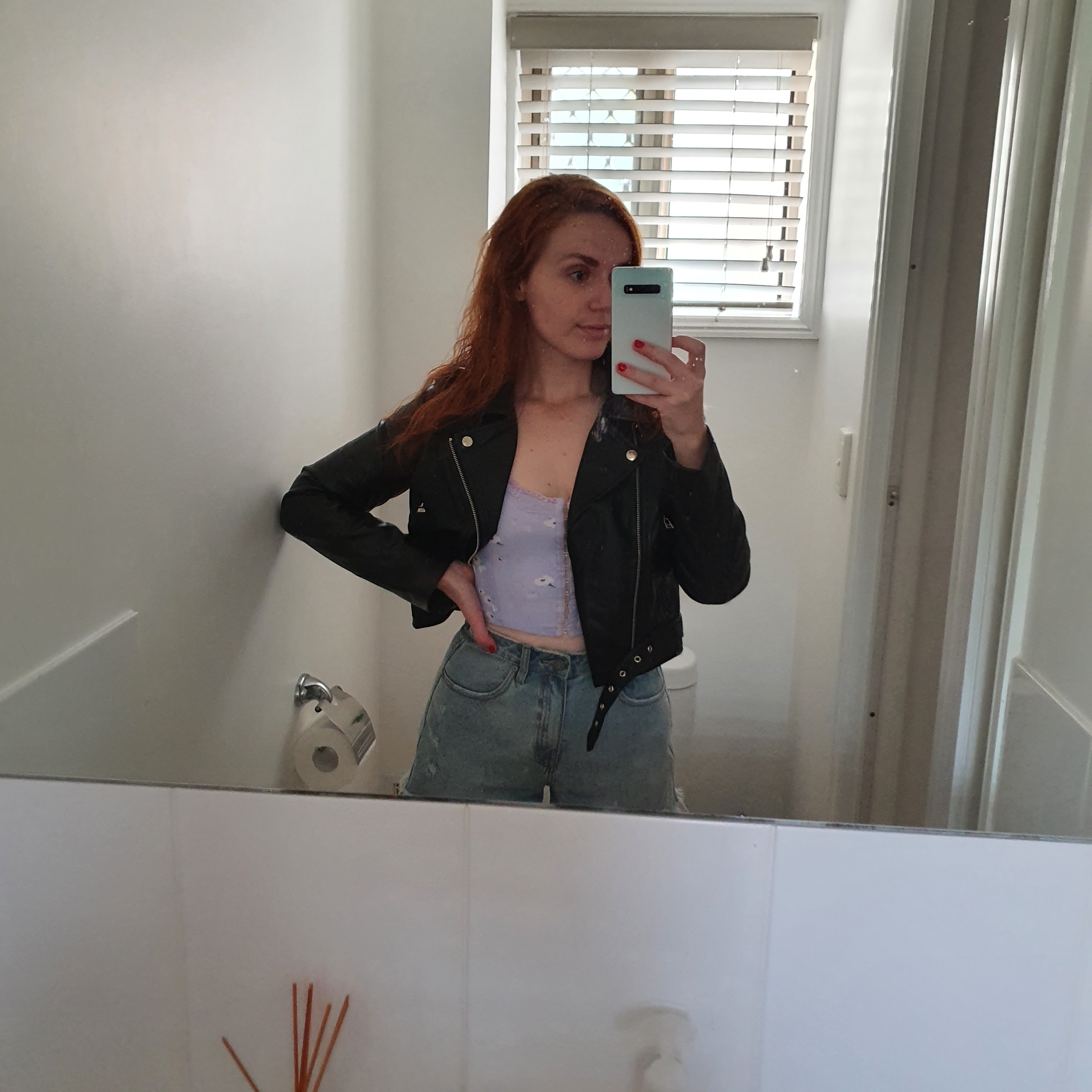 Hey 😜 [F25] | Scrolller