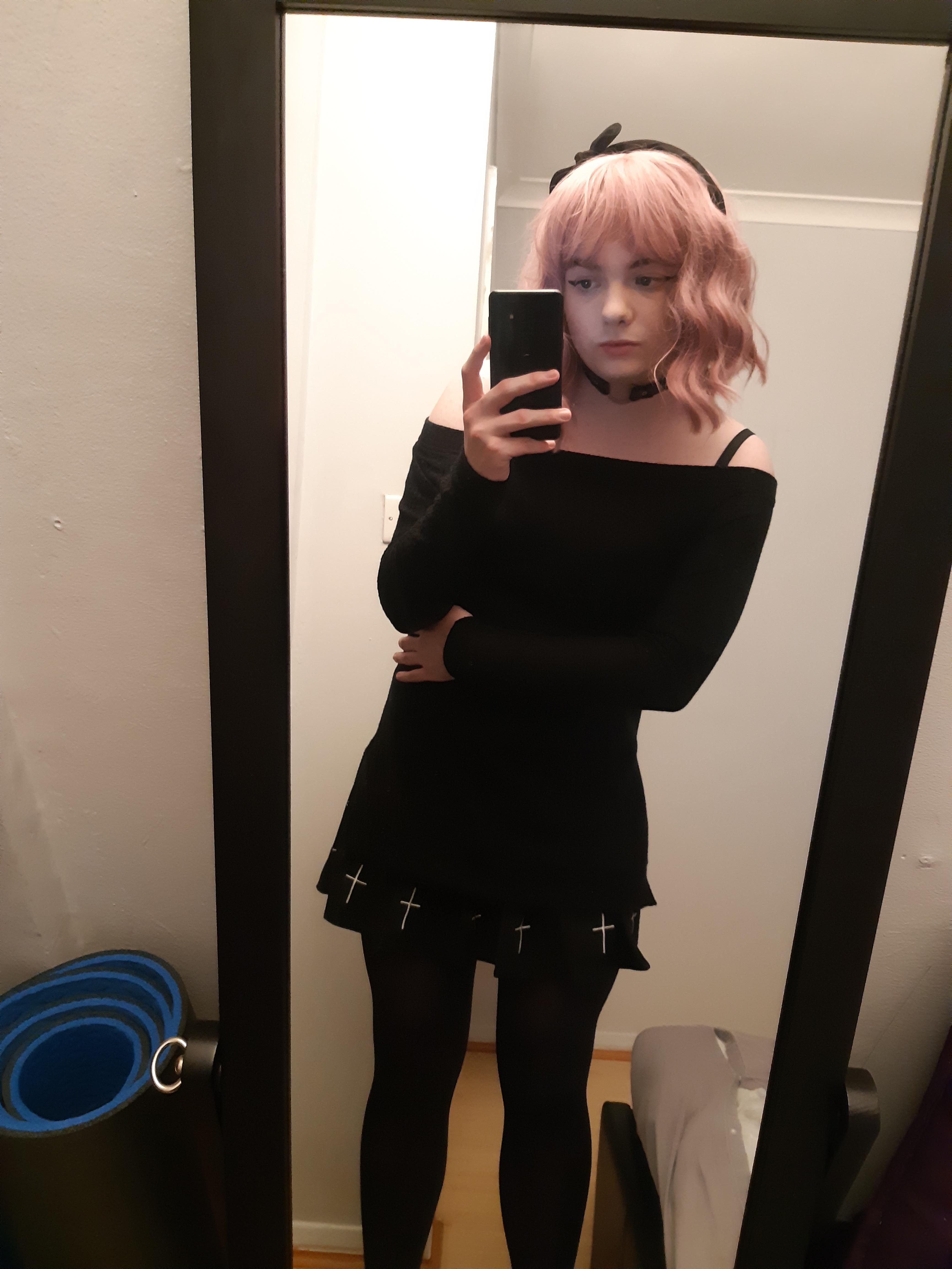 Hey gamers!🖤 | Scrolller