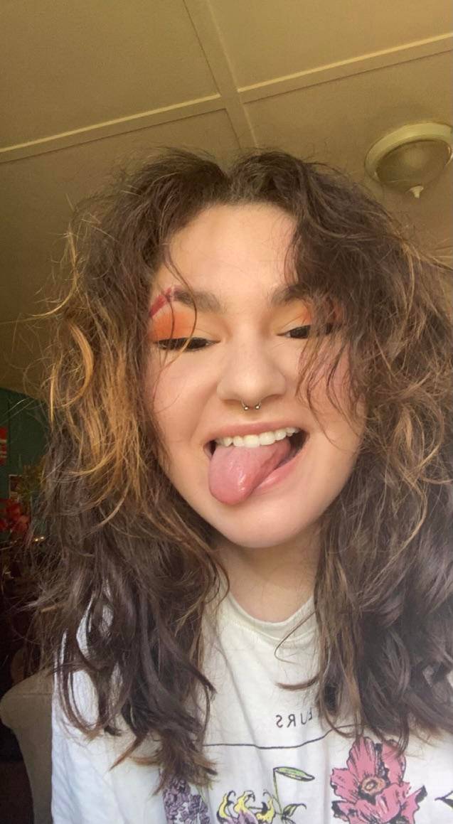 hey hey party people! 🥰 | Scrolller