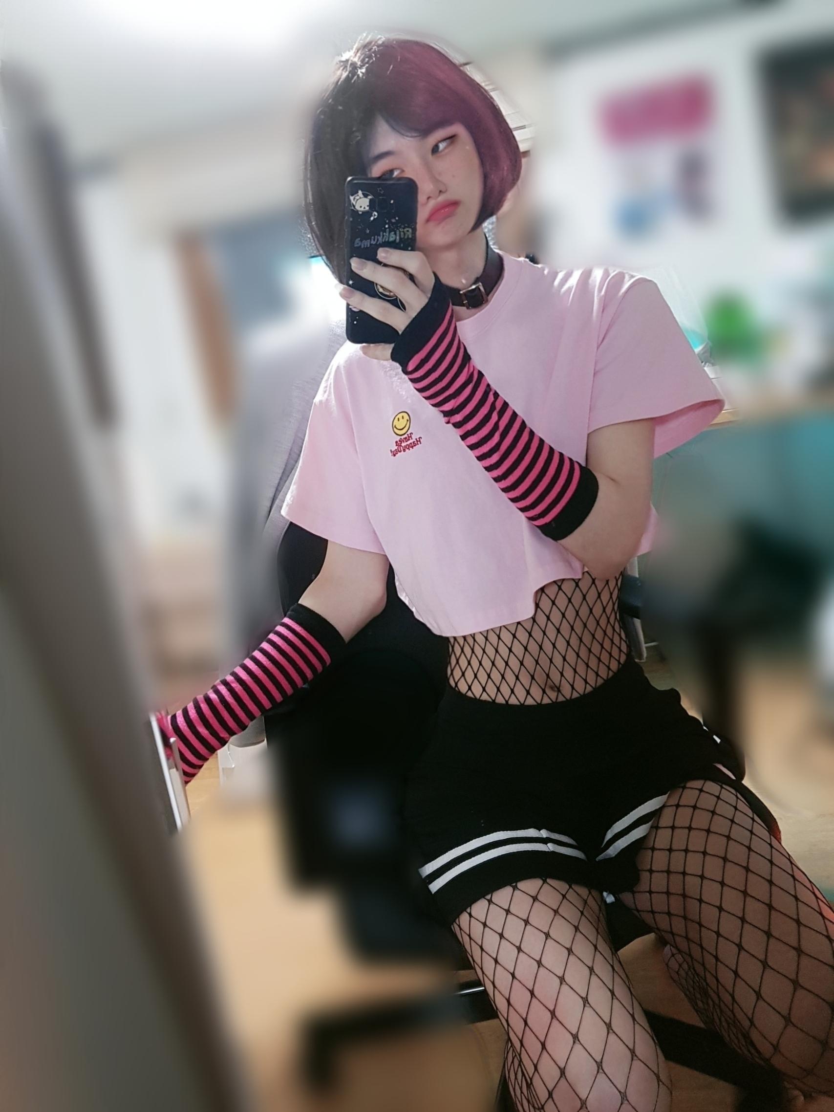 hey hey people 👨🏿‍🦲 | Scrolller