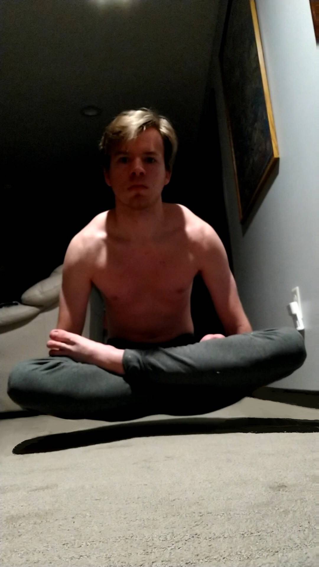 Hey look, I'm floating | Scrolller