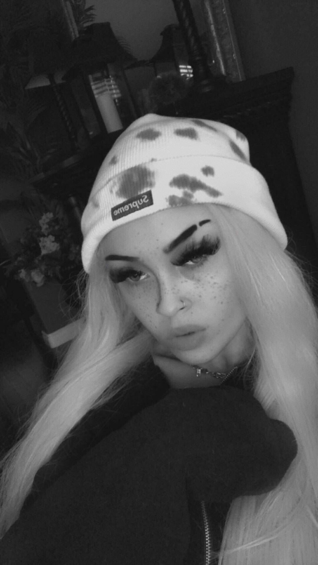 Hey luvs (F22) | Scrolller