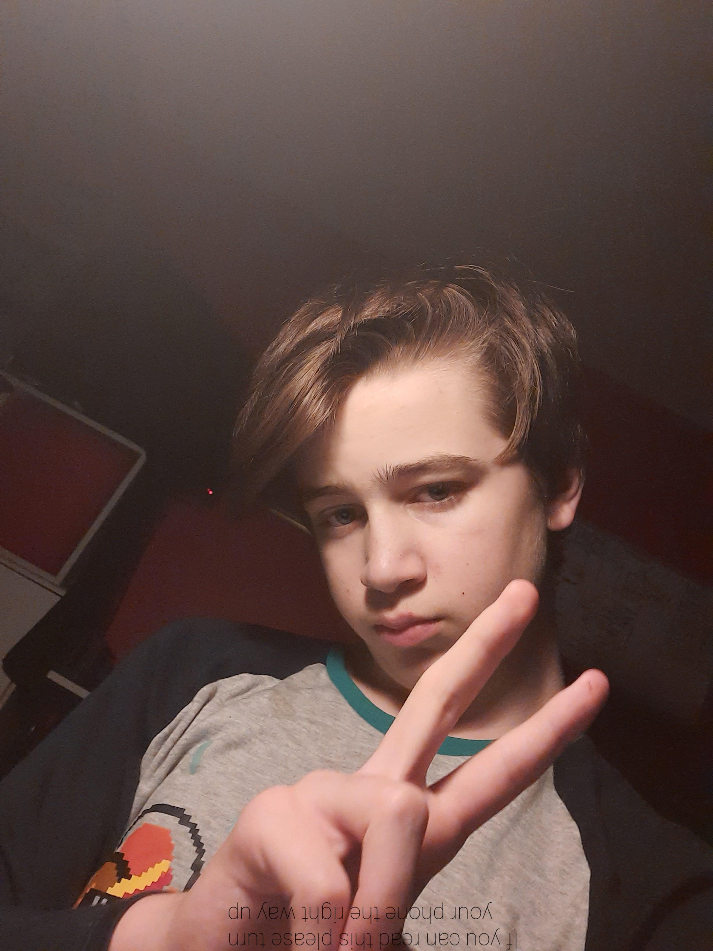 Heyo im James bored af 14M Gay | Scrolller