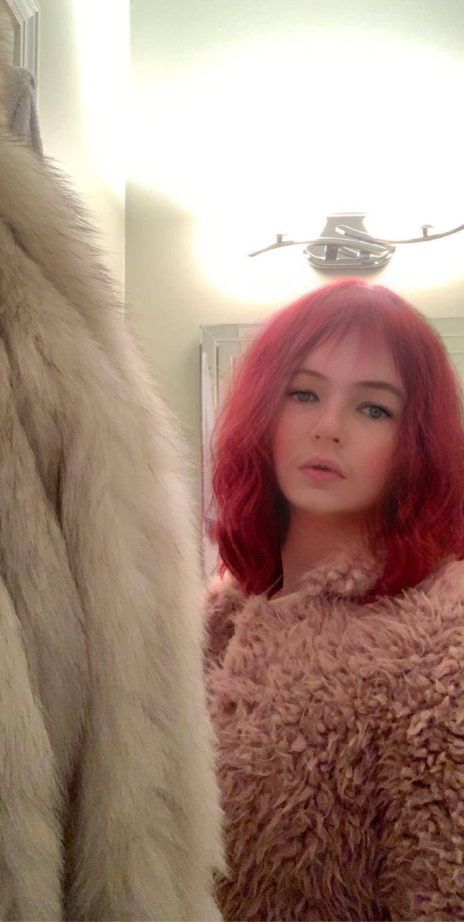 Hi! Be nice please🥺 | Scrolller