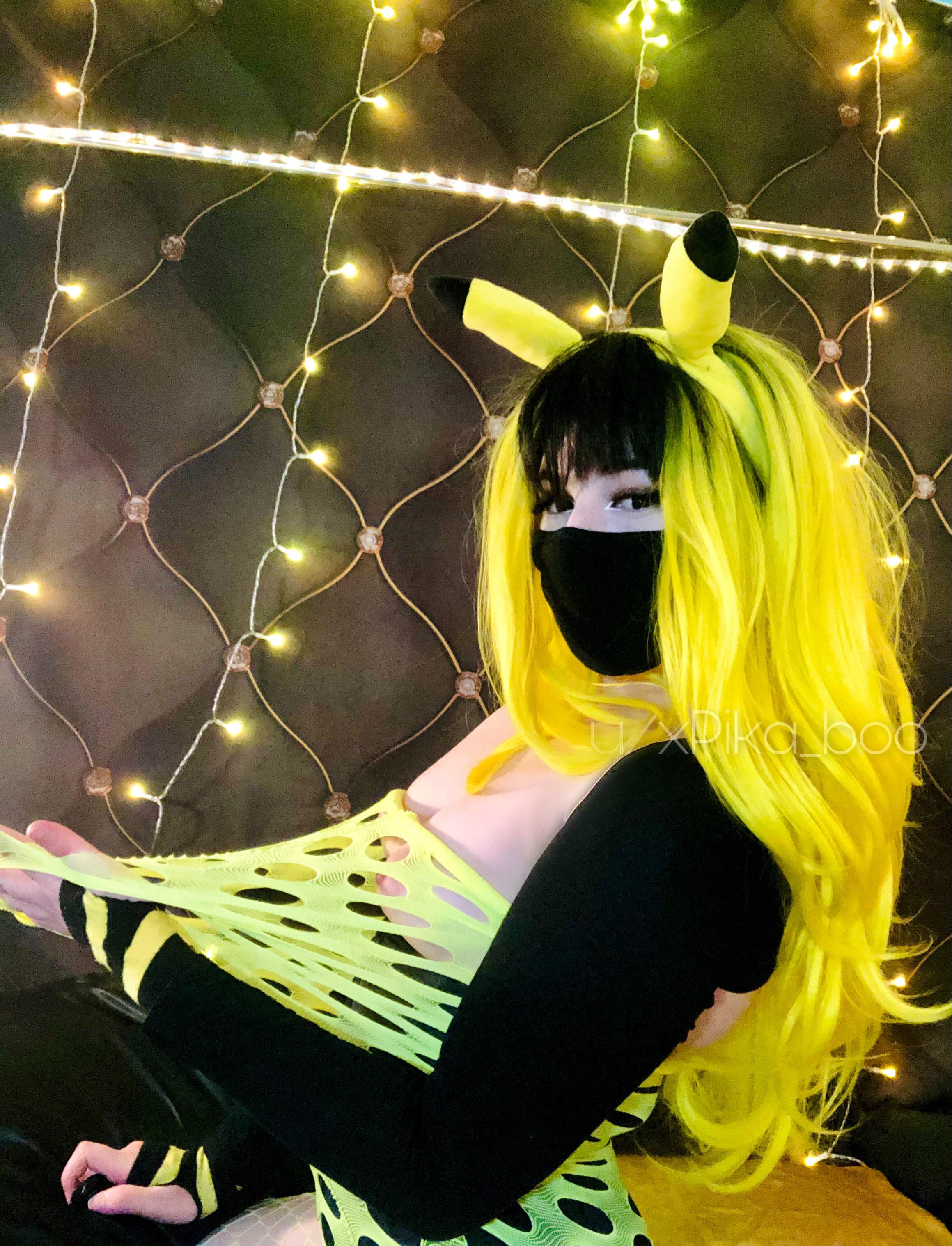 Hi 🐝 👄 🐝 Scrolller 5236