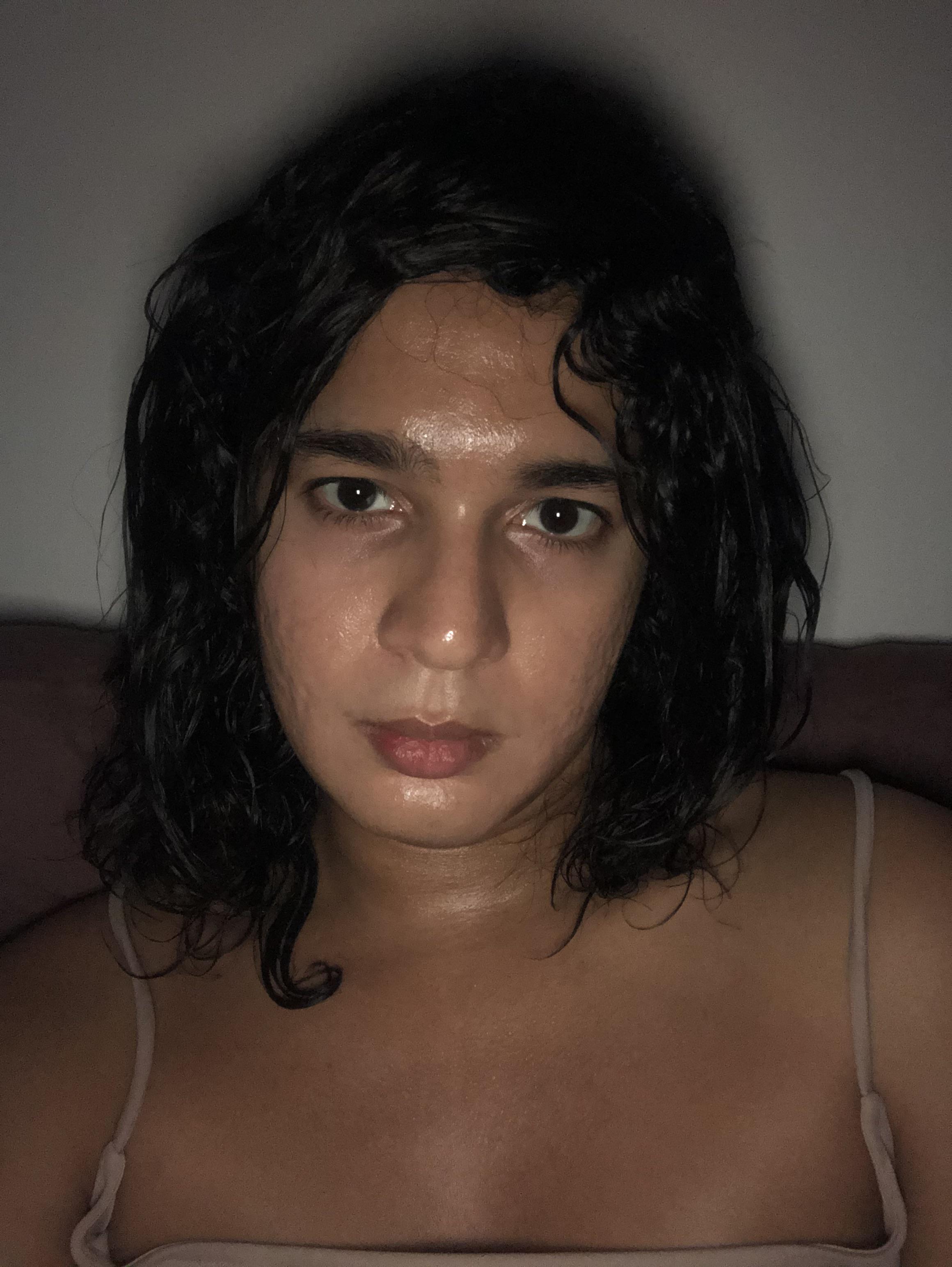 Hi everyone 👩🏽 | Scrolller