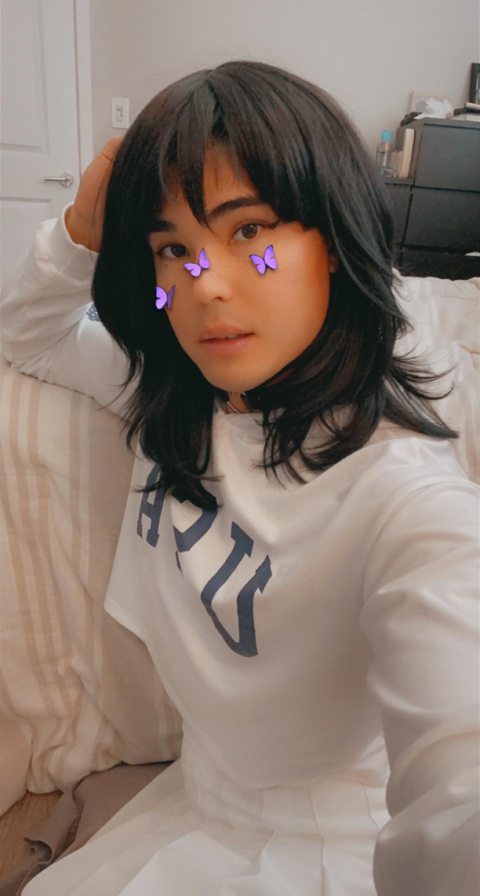 Hi everyone! 🙃 | Scrolller