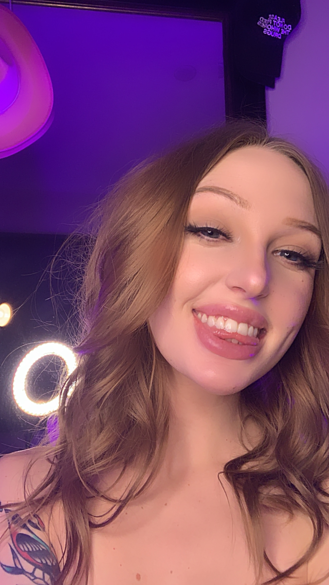 hi friends!!! | Scrolller