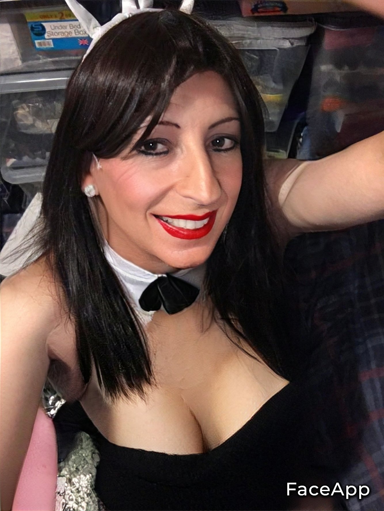 Hi Girls I'm Claudia | Scrolller