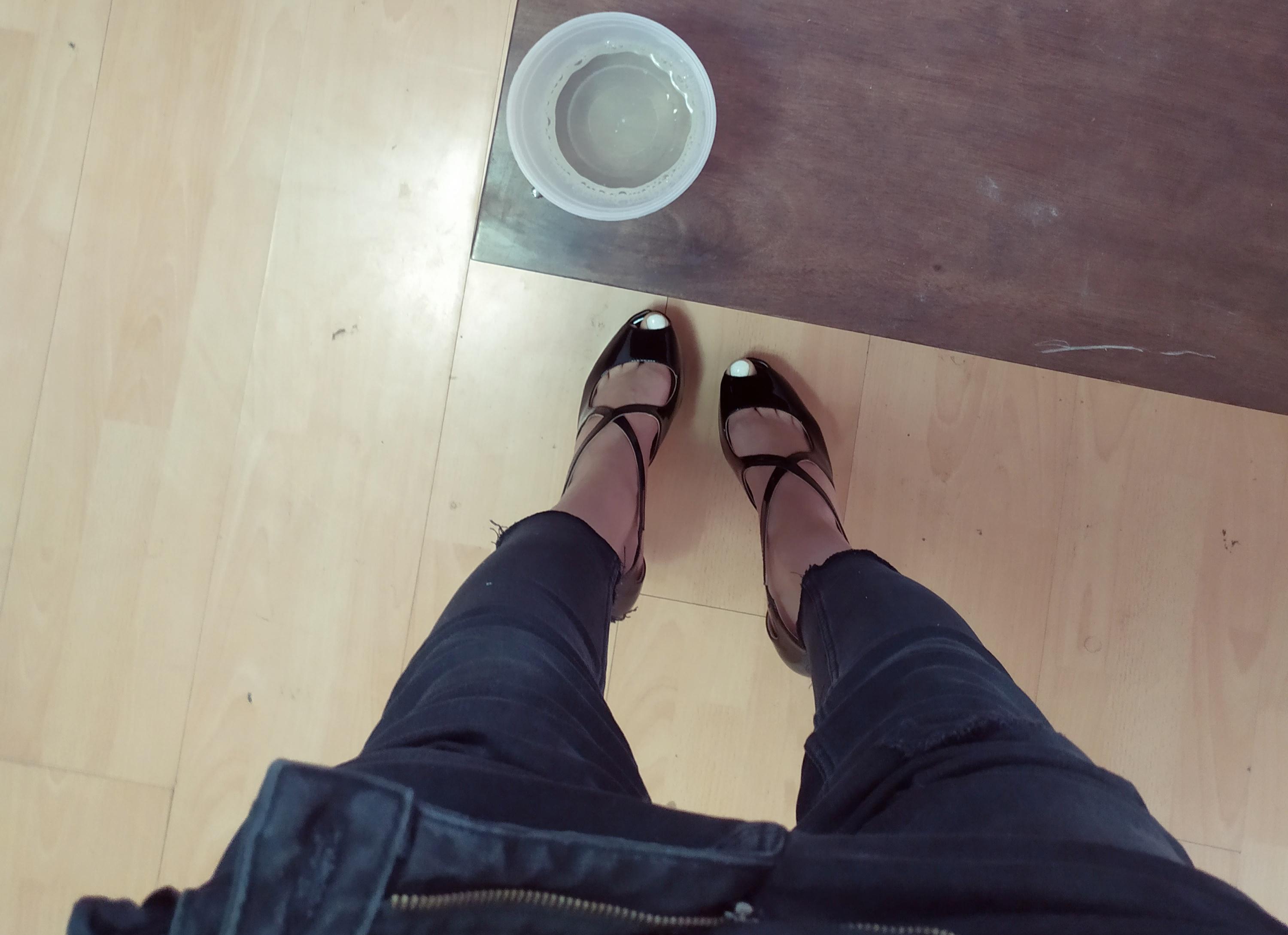 Hey guys I'm solda 25, I've never posted here before can you guess my newest kink ? 💕 | Scrolller