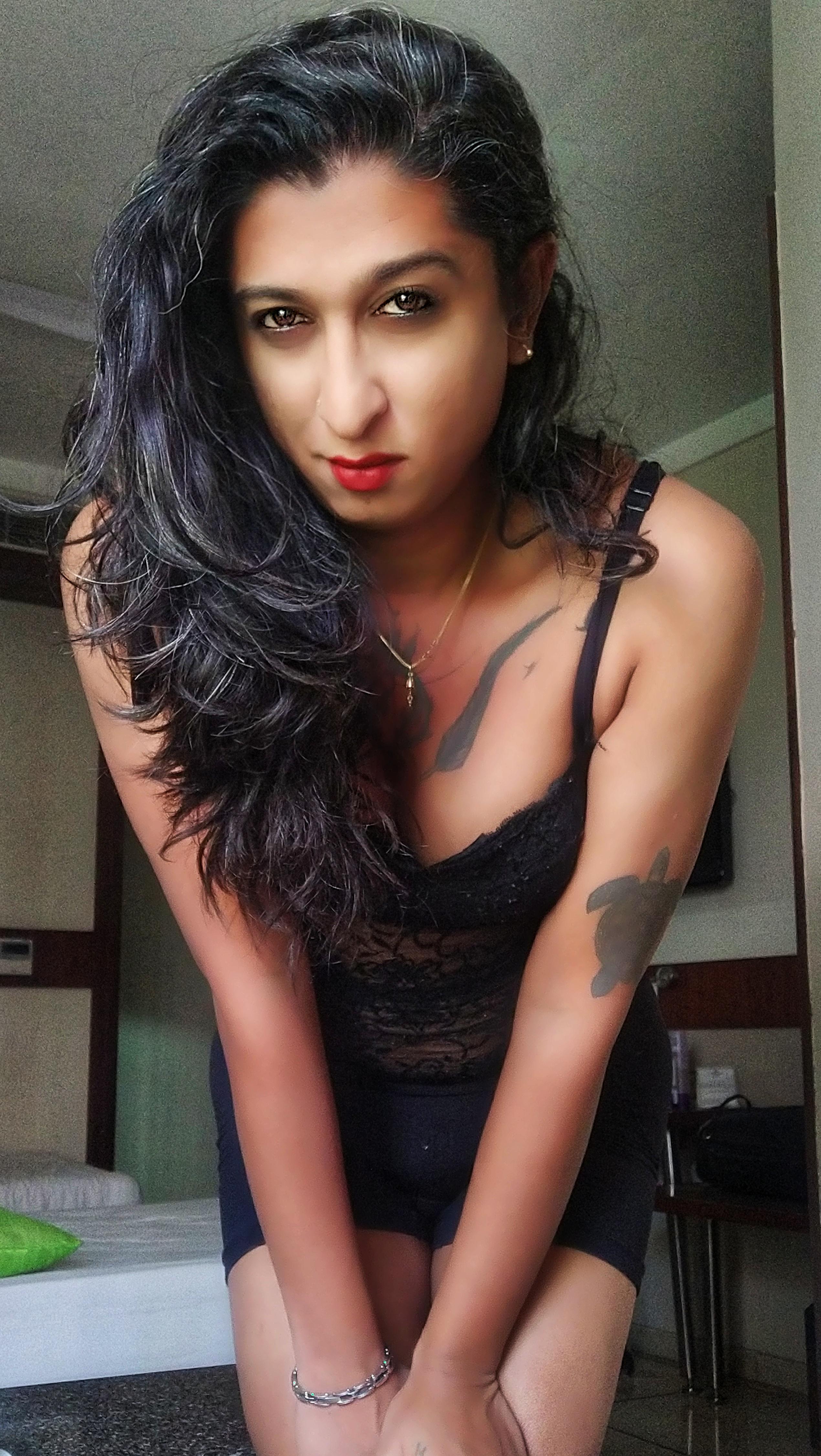 Hi hot desi ts sonu with xxl link in down | Scrolller