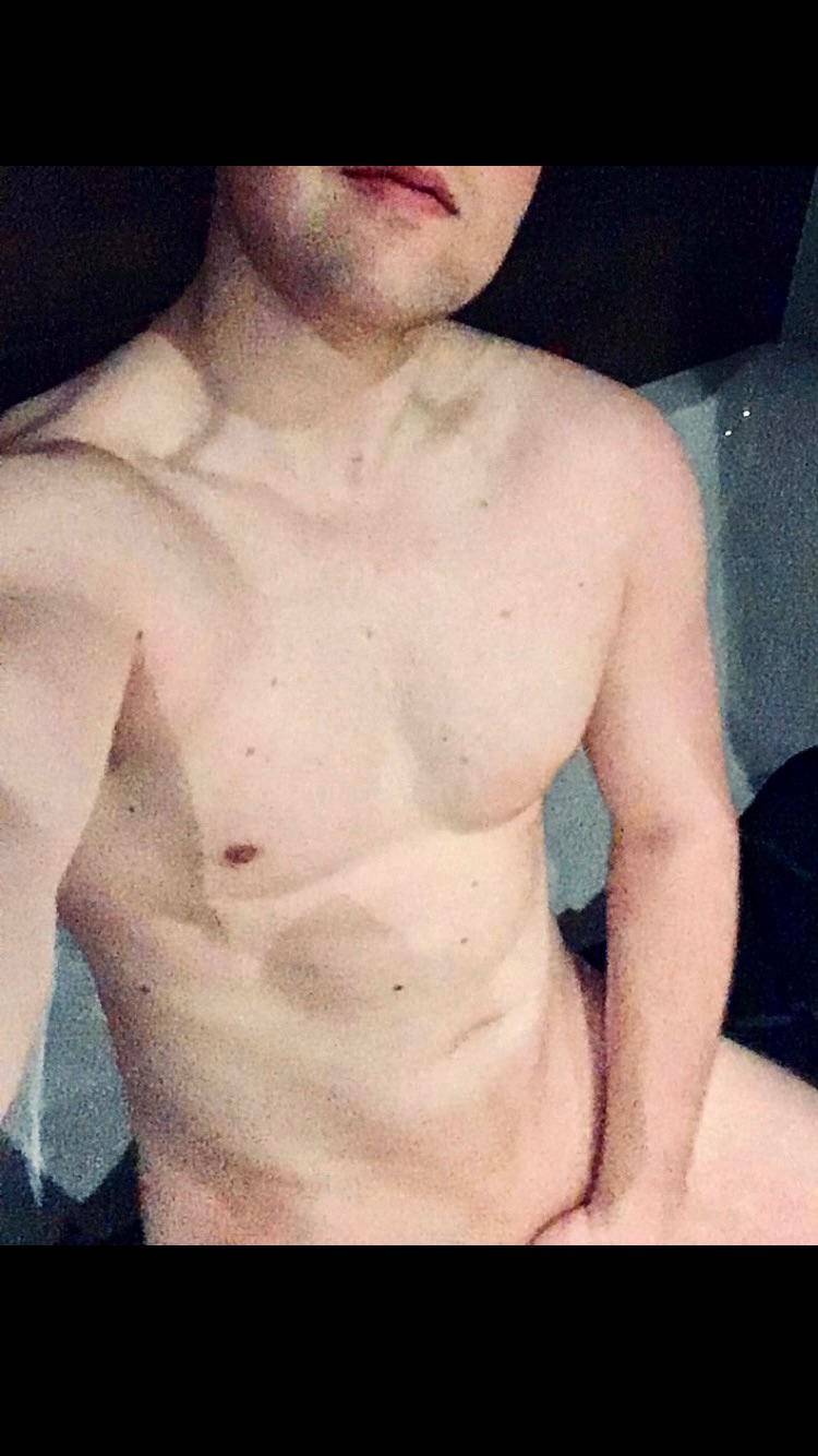 Hi! (M25) | Scrolller