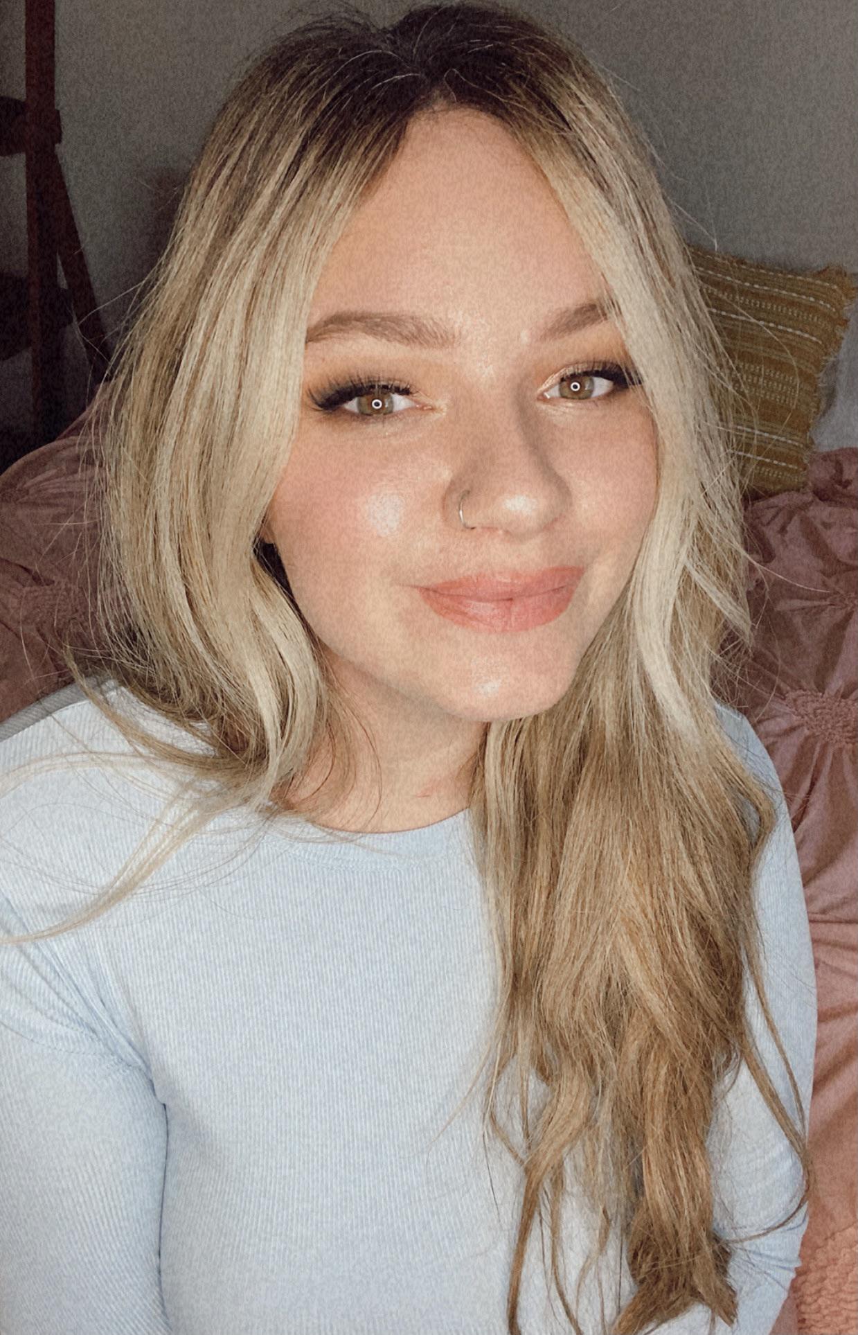 Hi 🤗 [over 18] | Scrolller