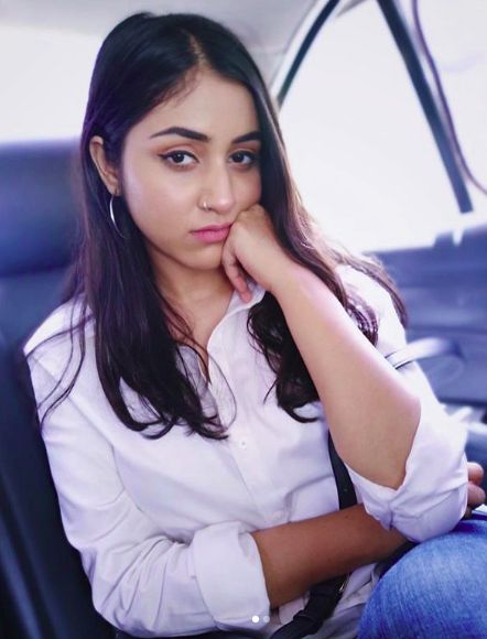 Hiba Beg | Scrolller