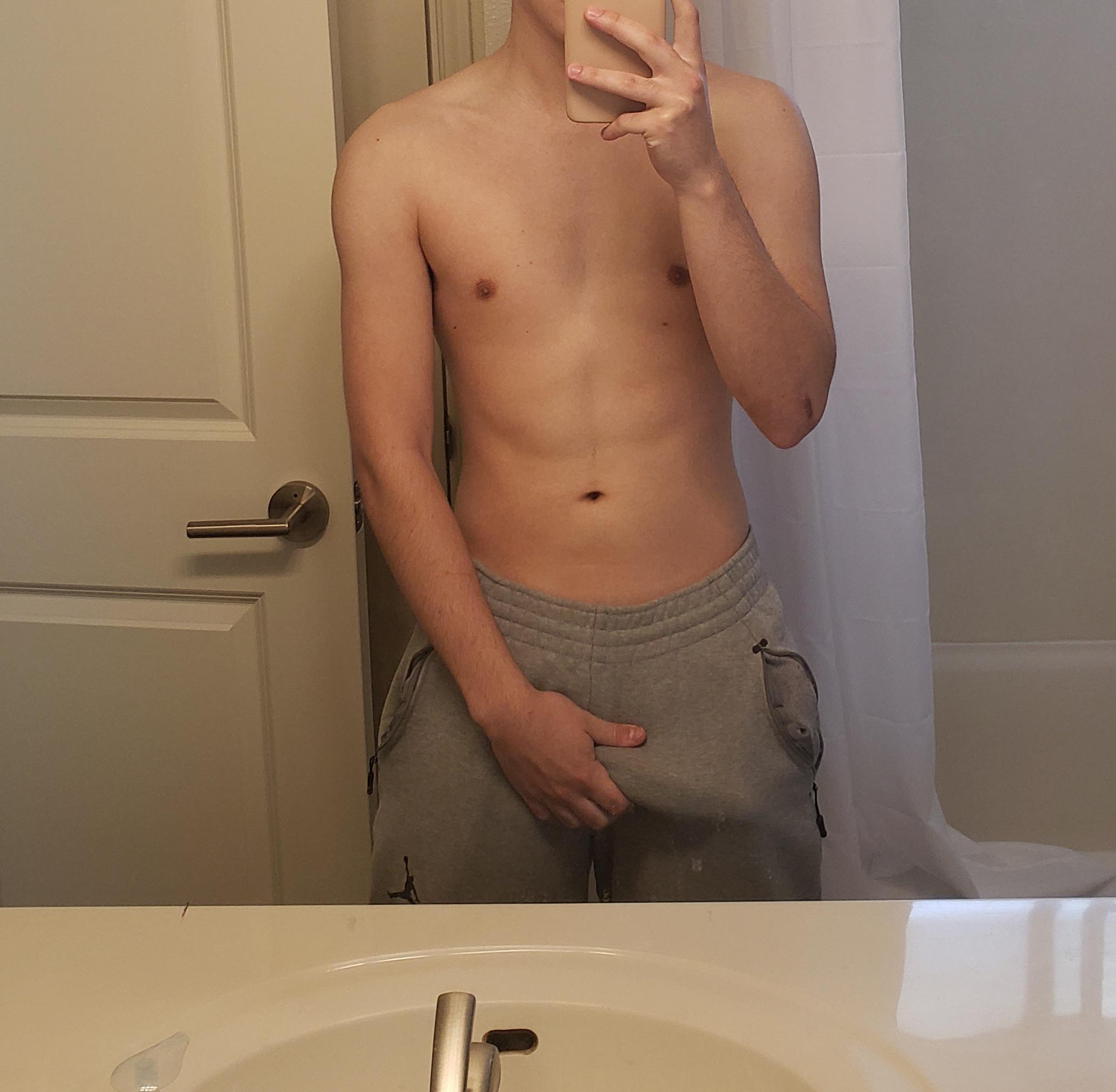 Hiding something in these sweats | Scrolller