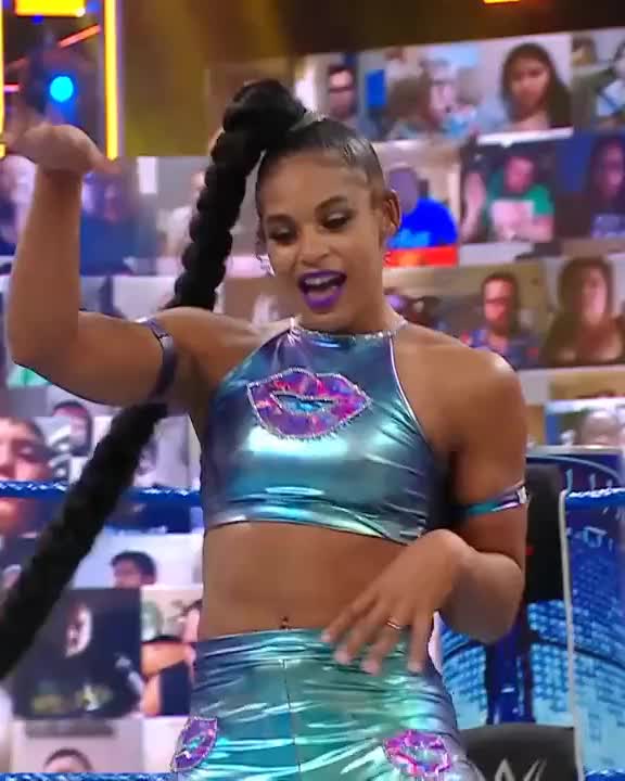 High Five! | Scrolller