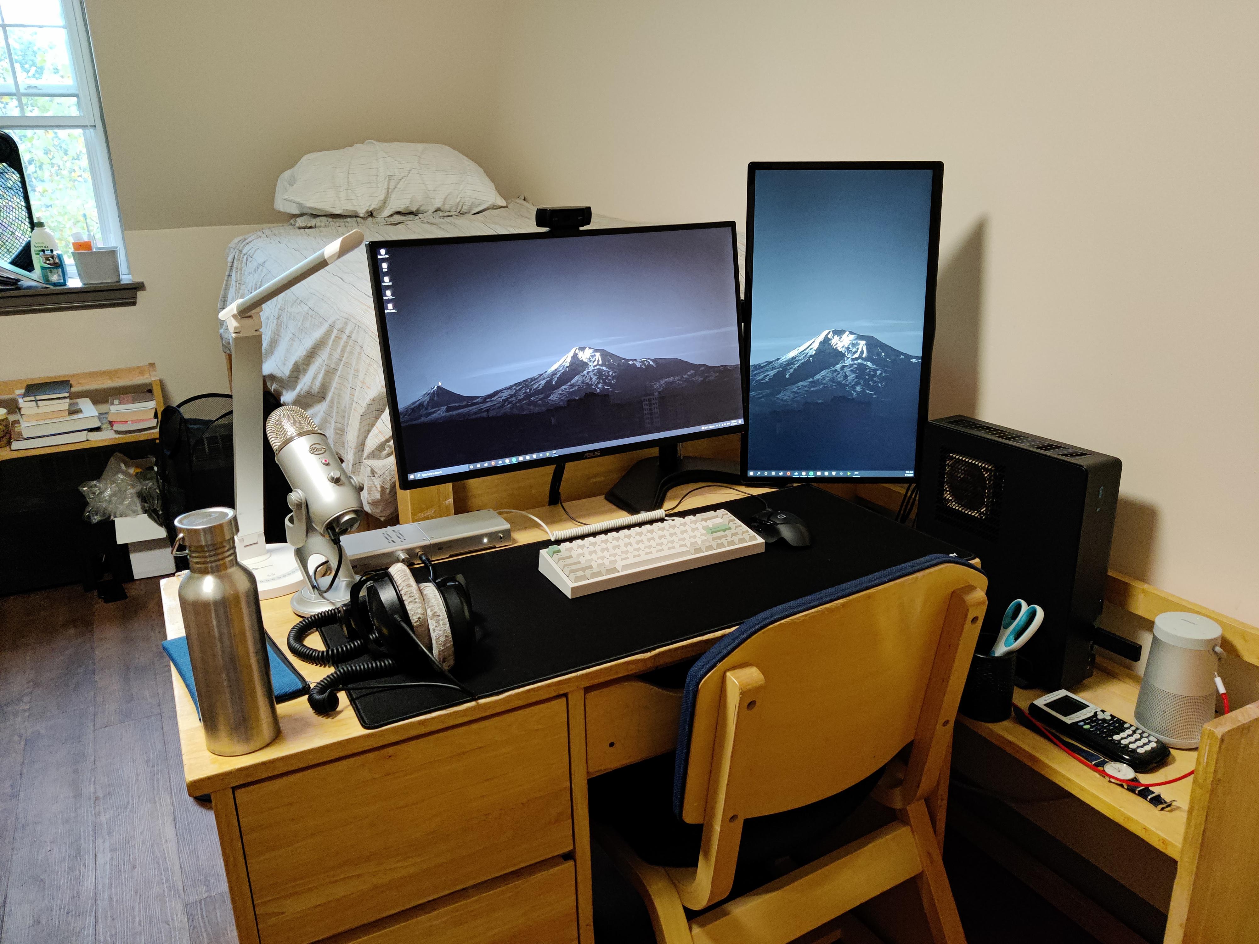 high school dorm setup | Scrolller