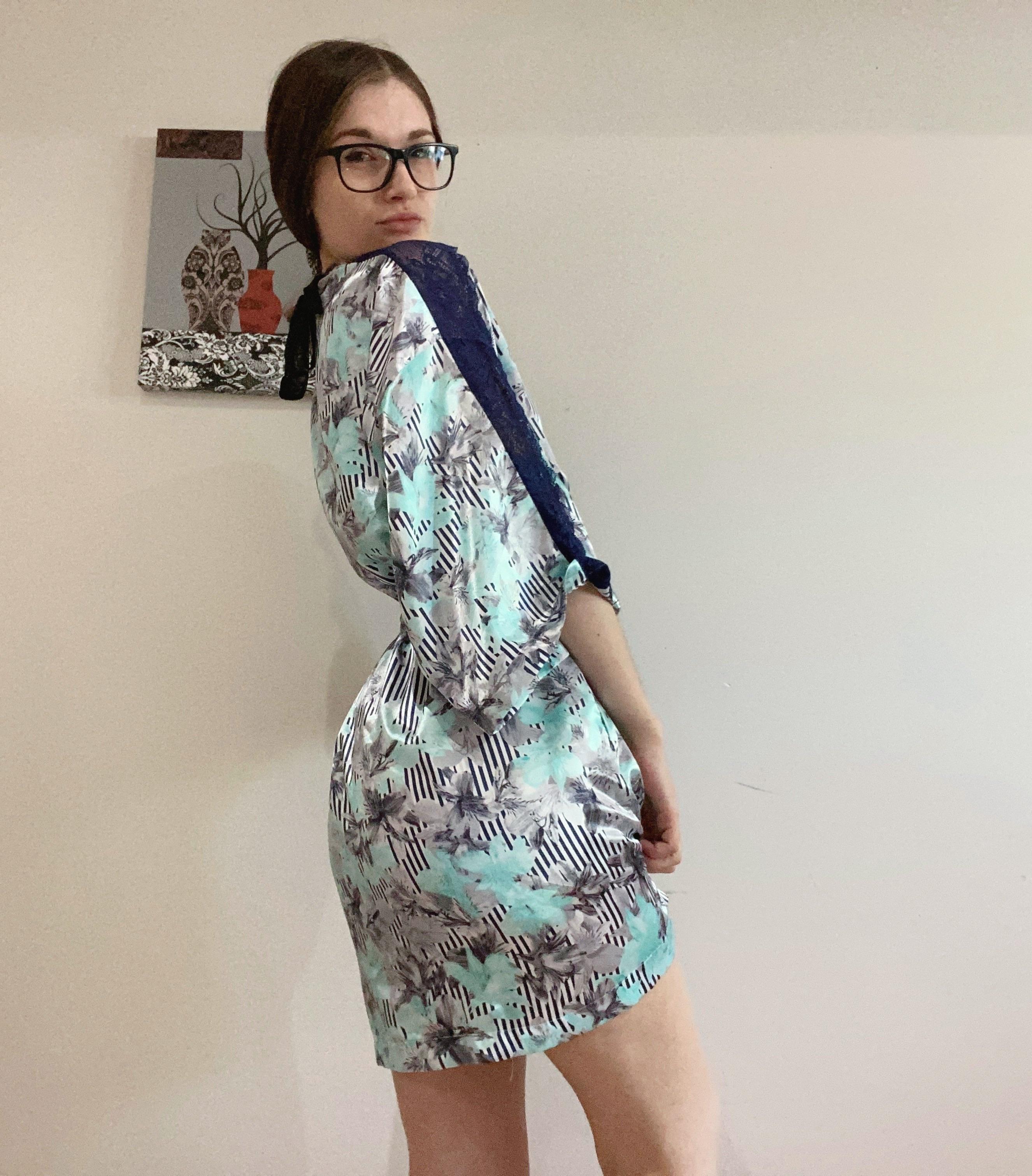 Would you let me undress for you?😈 | Scrolller