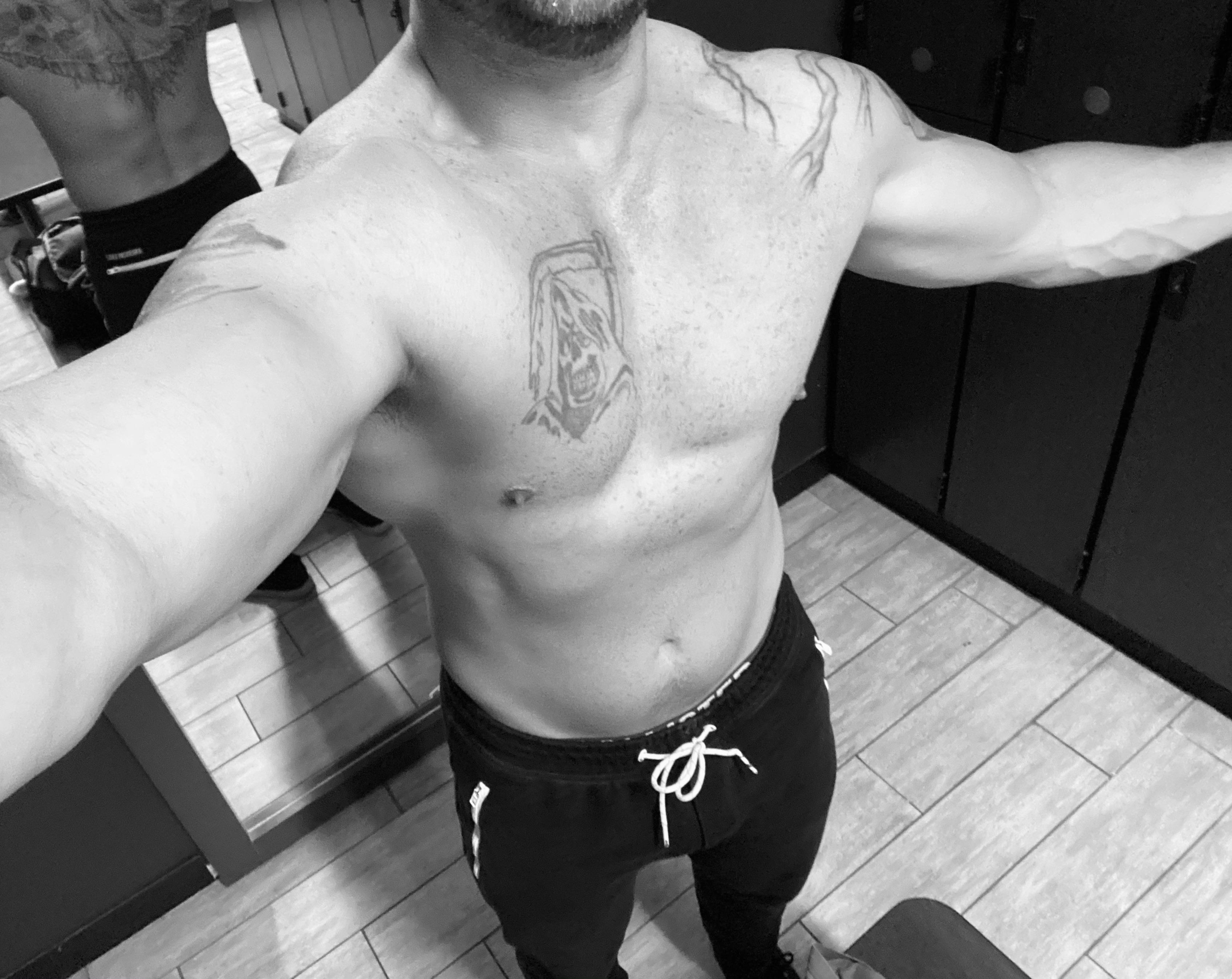 Hit 210 lbs finally. | Scrolller