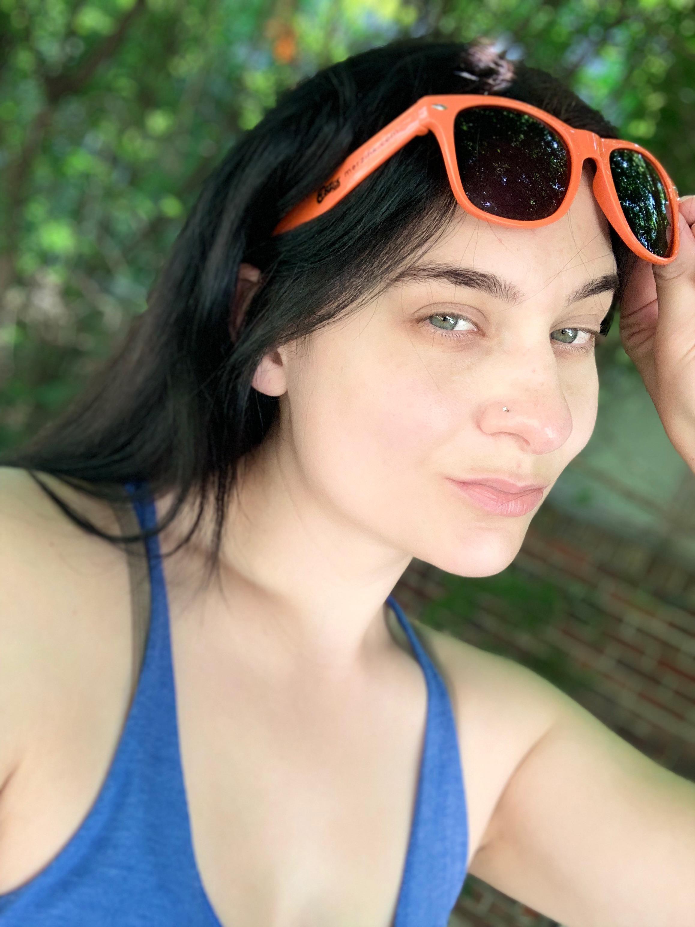 Hiya! 😎 | Scrolller