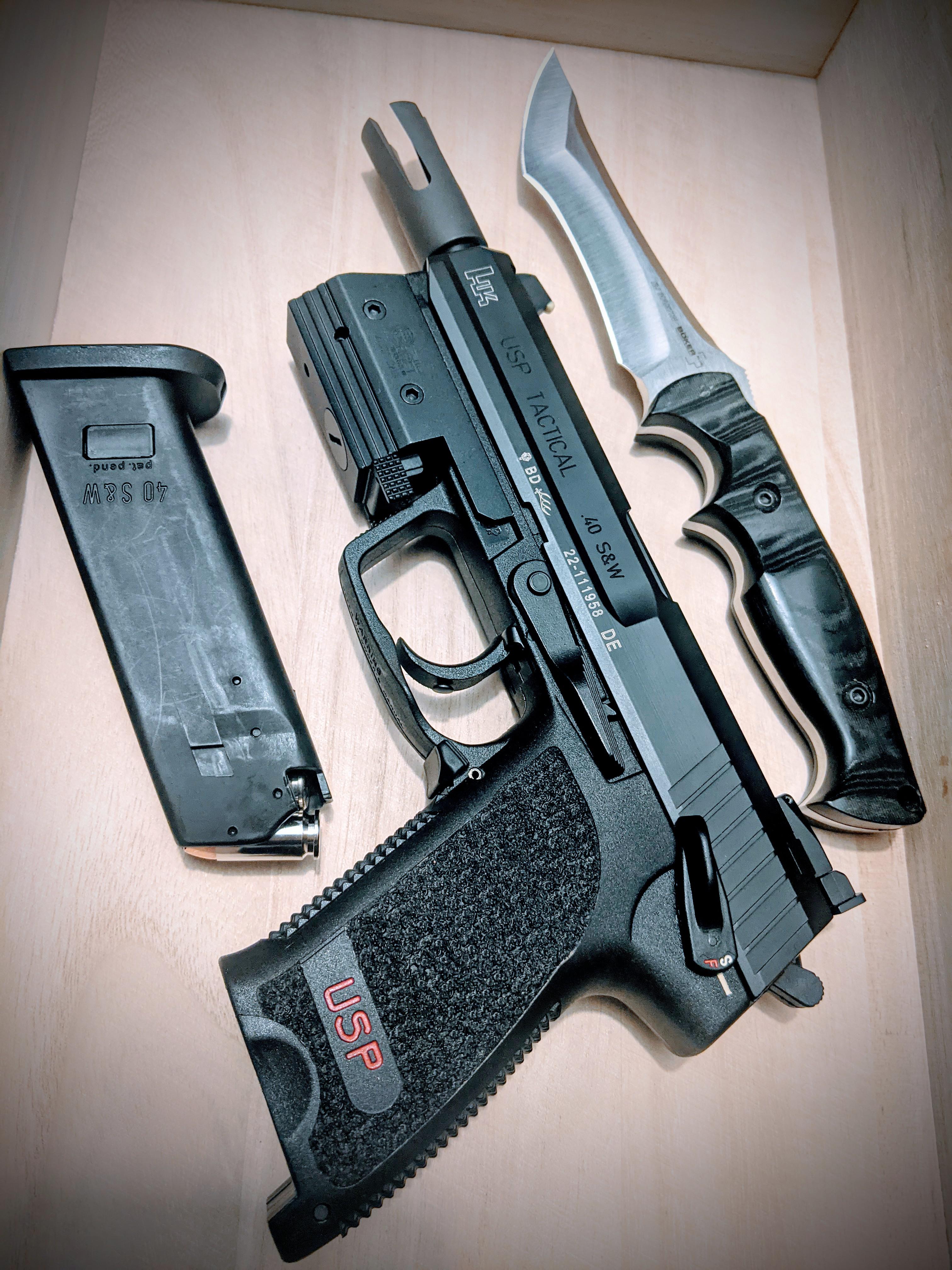HK USP .40 Tactical and Boker Plus Rampage | Scrolller
