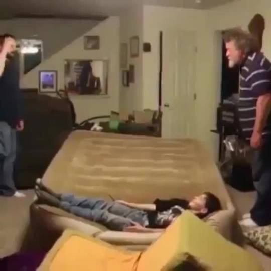 HMJB so Dad and Grandpa can launch me into the ceiling fan | Scrolller