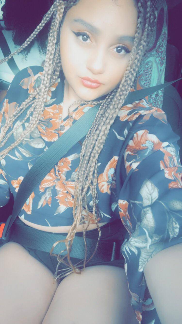 Hola 😇 | Scrolller