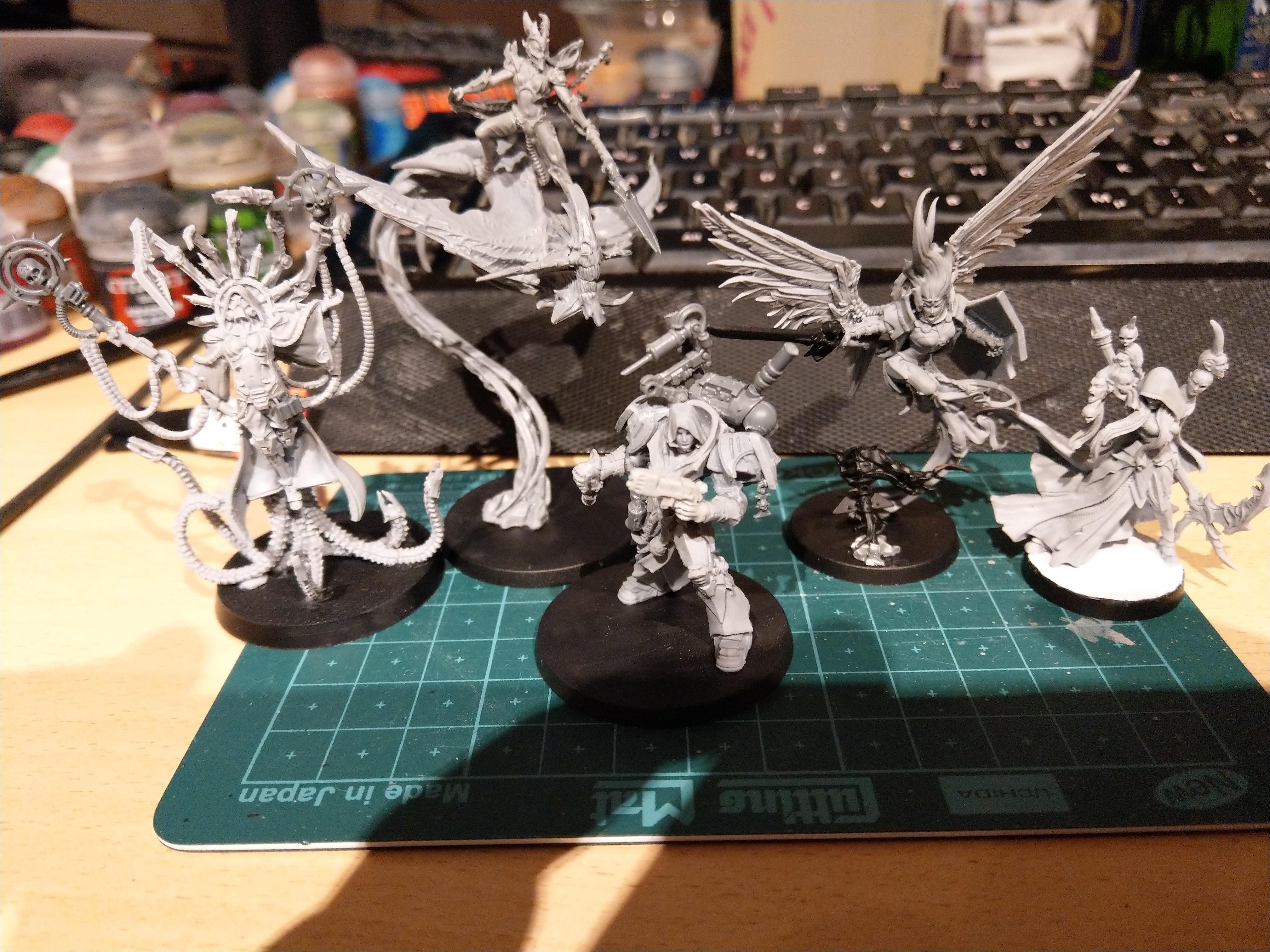 HoloMyth assemble! | Scrolller