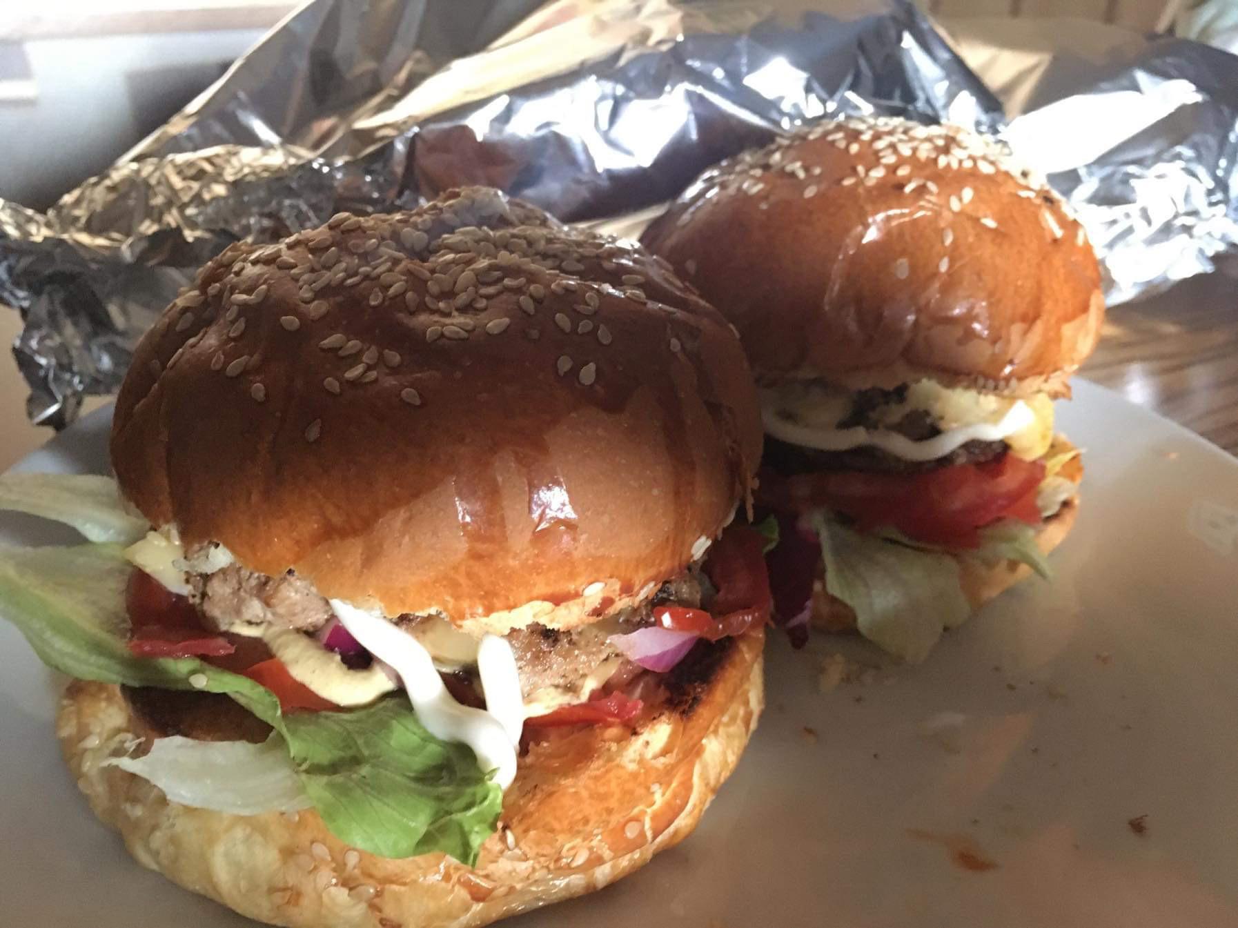 homemade burgers | Scrolller