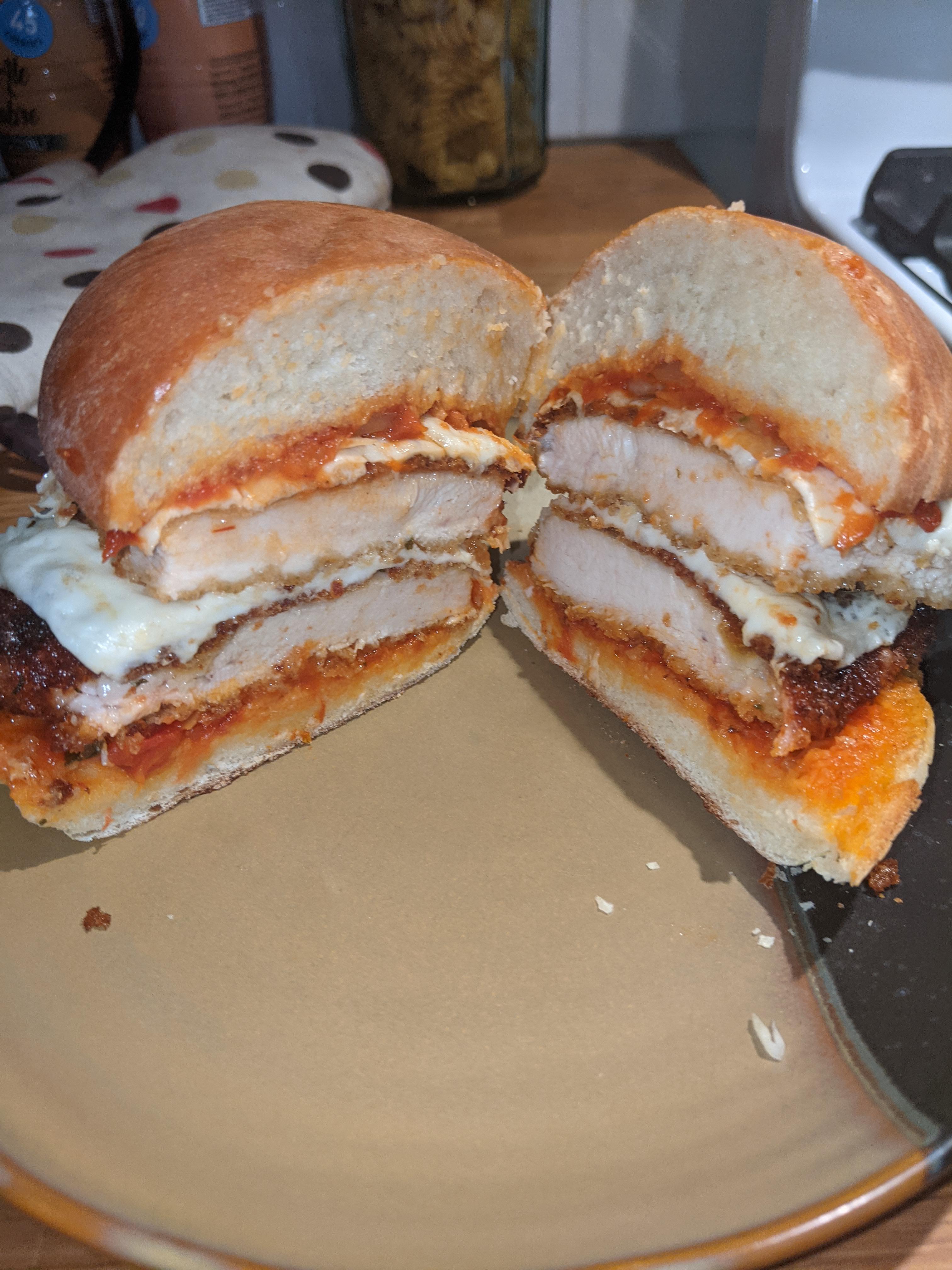 [Homemade] Chicken Parm Sandwich | Scrolller