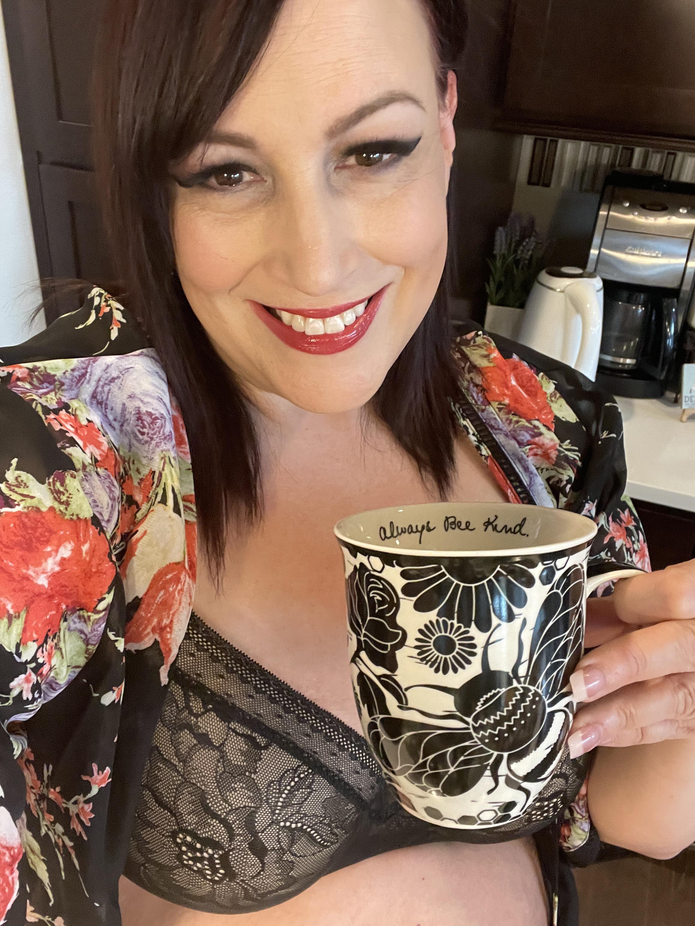 Hope it a glorious hump day! | Scrolller