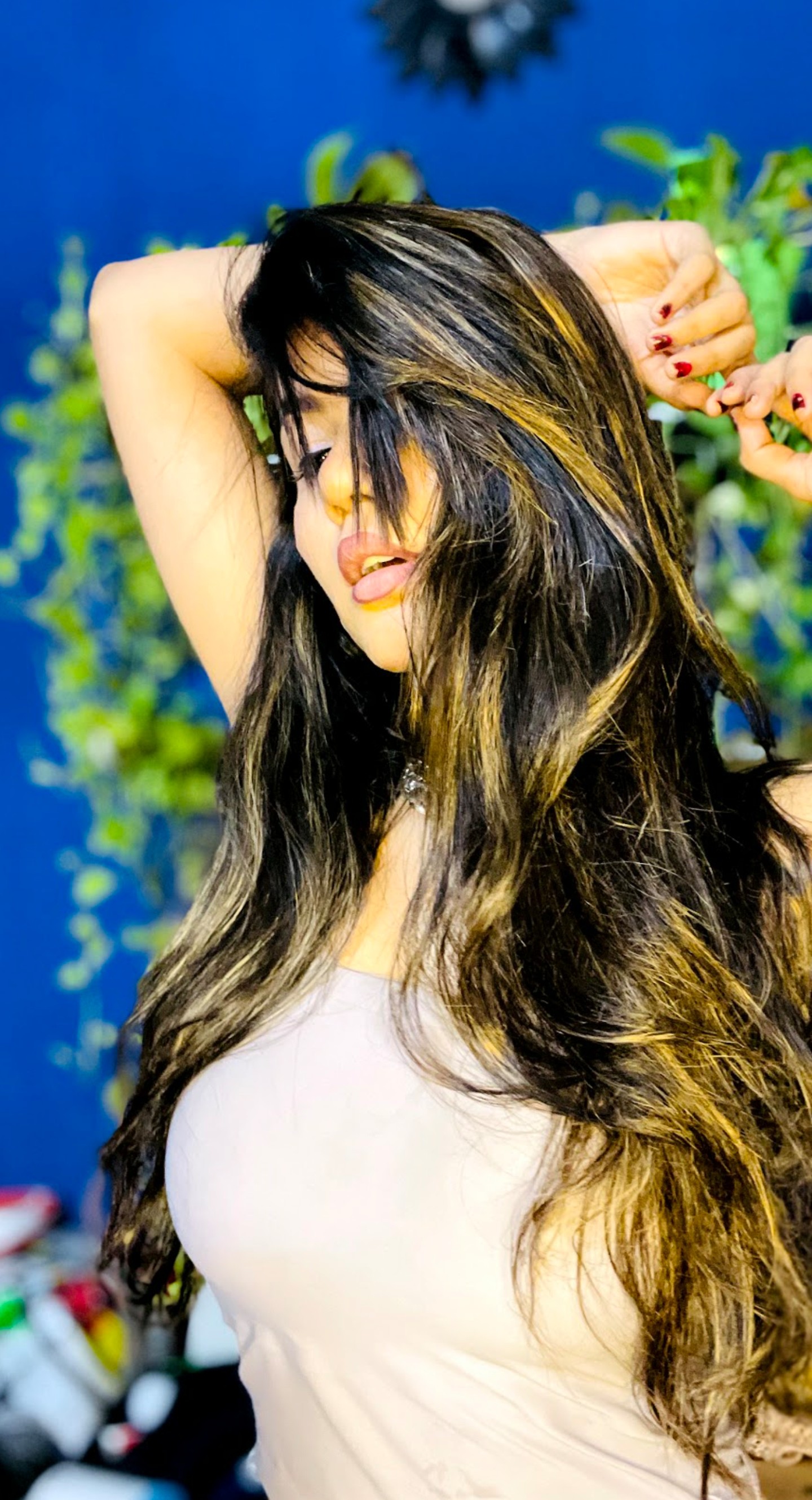 Horny Babe Pooja Rathi | Scrolller