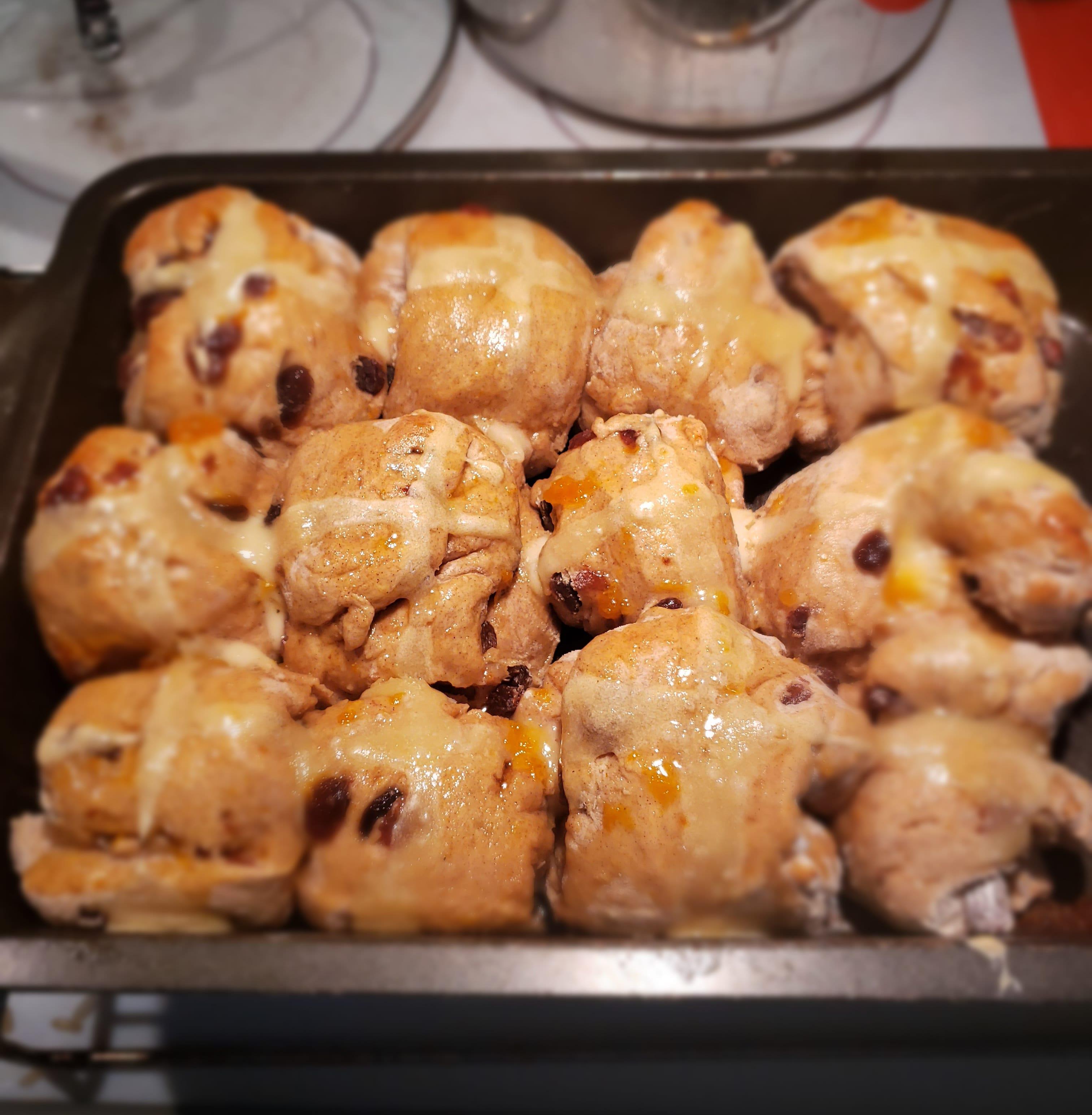 Hot Cross Buns | Scrolller