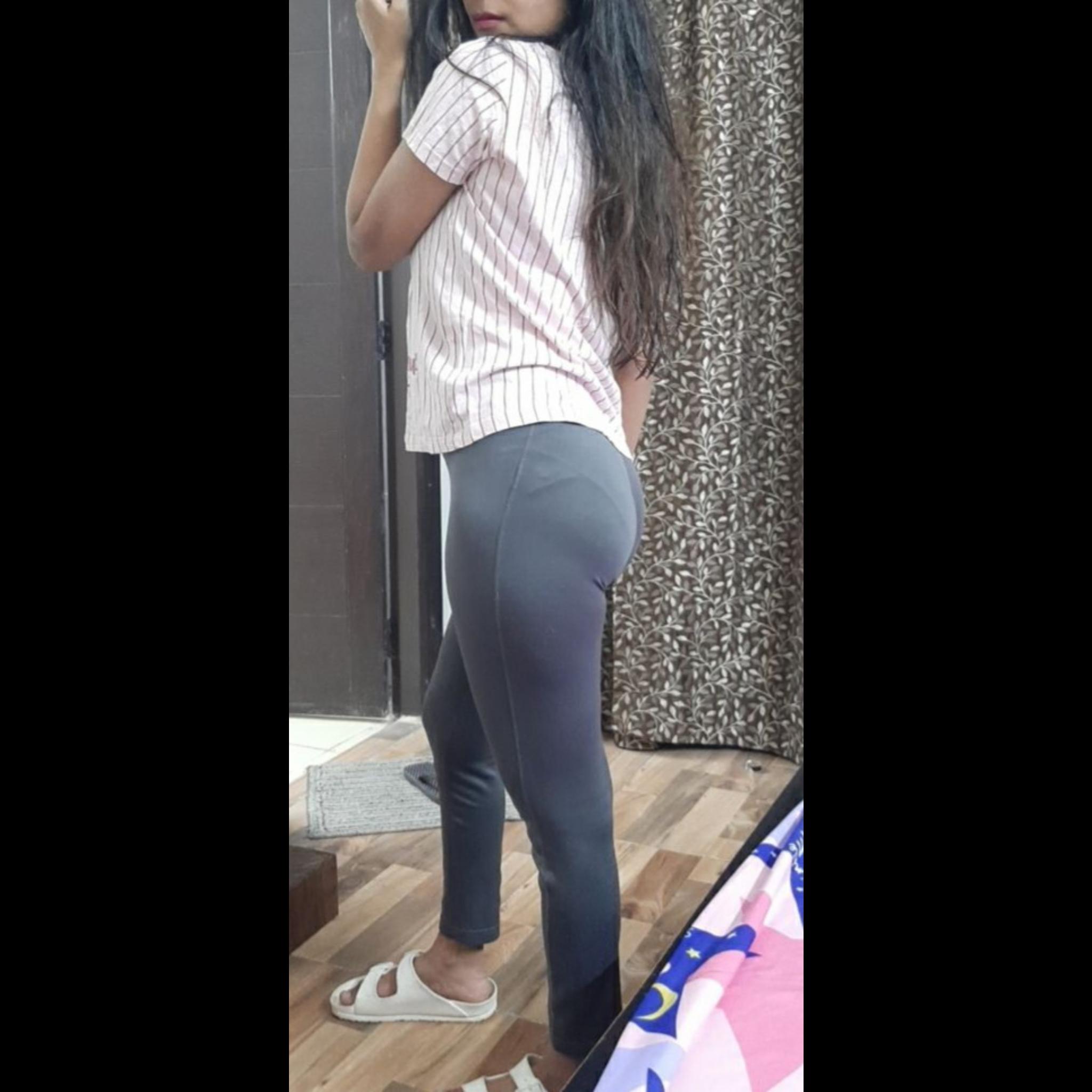 Hot leggings girlfriend. | Scrolller