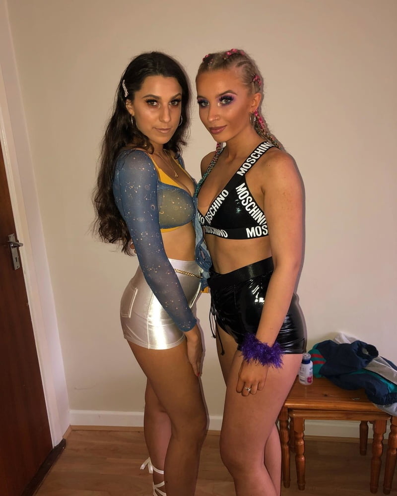 Hot pants | Scrolller