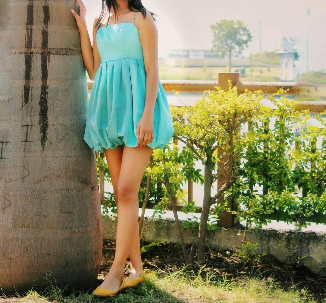 Hot sister leg f | Scrolller