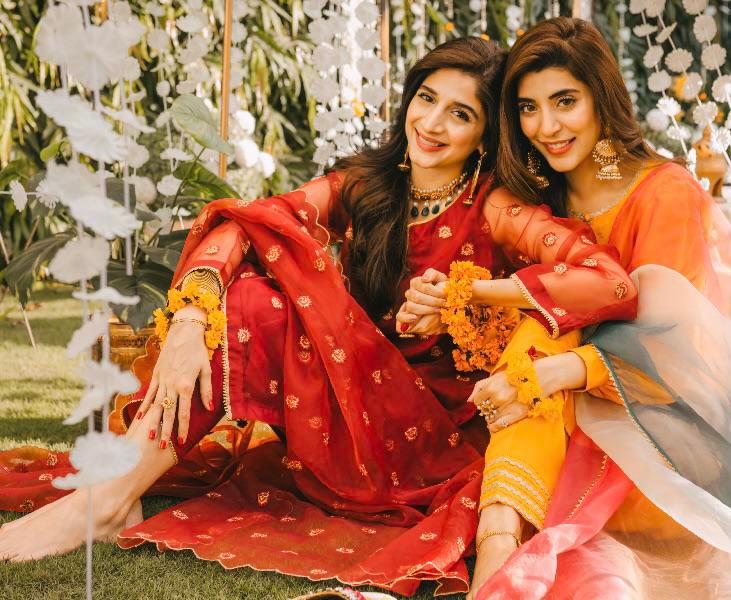 Hot sisters | Scrolller