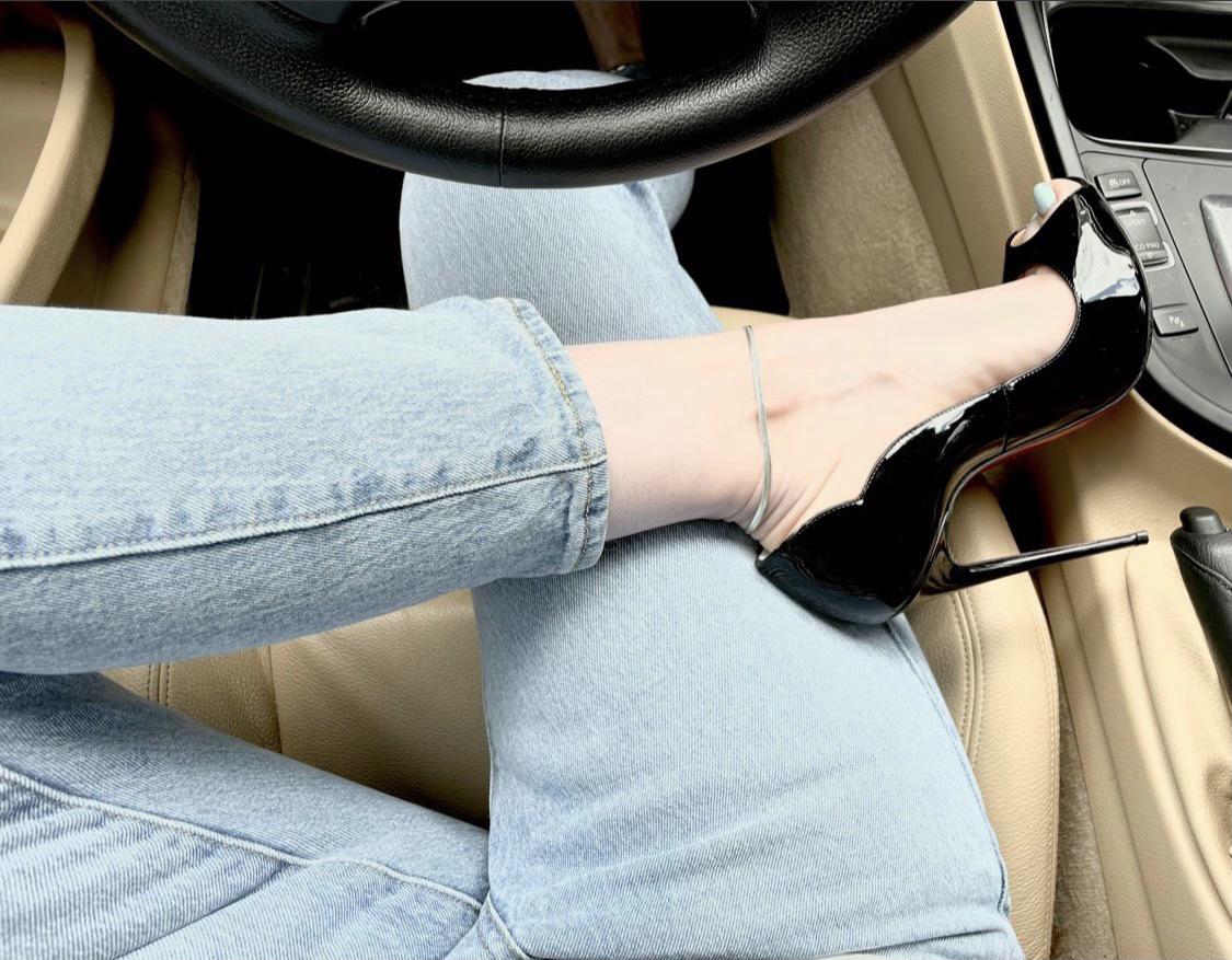 Hot Wave! | Scrolller