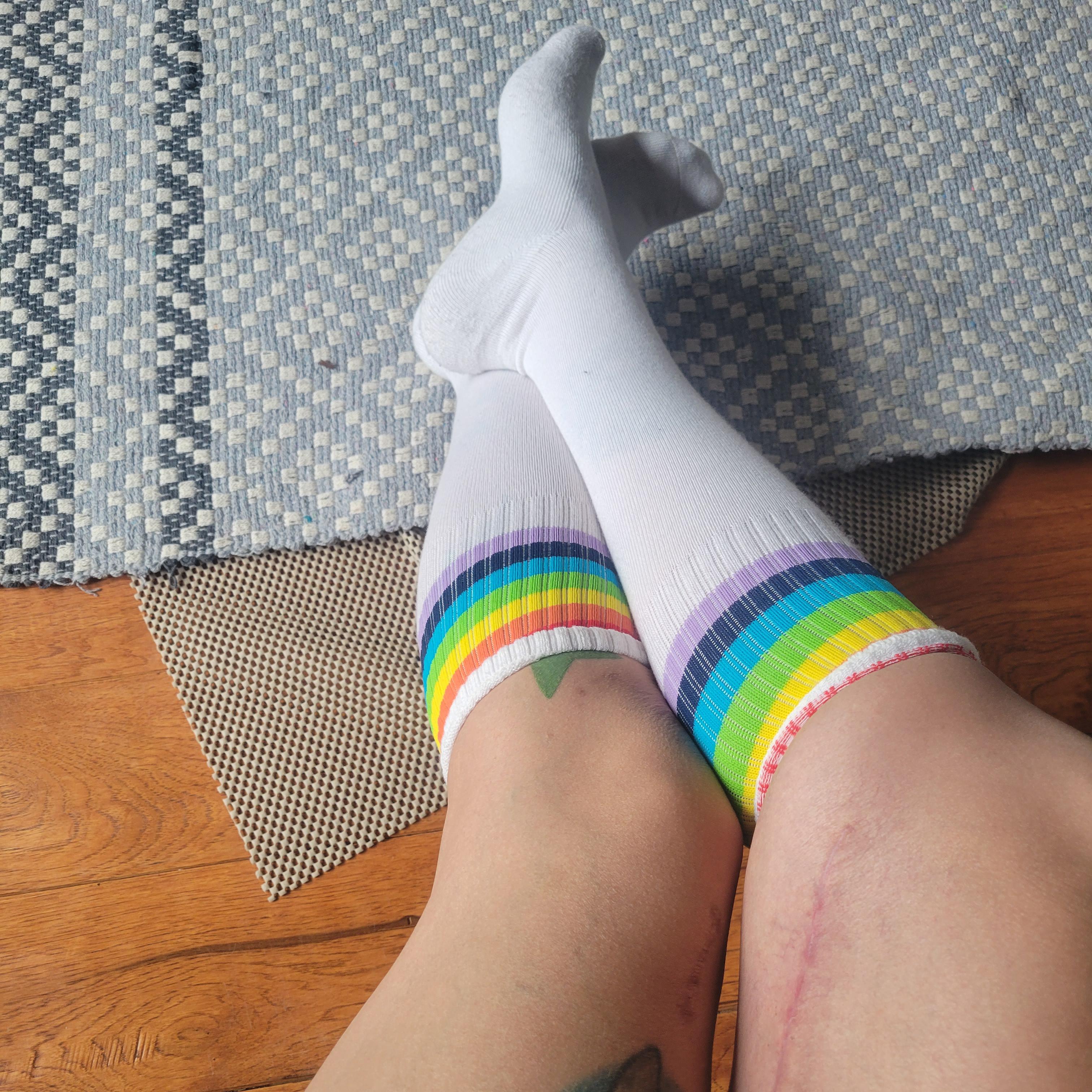 How can you resist a high sock 🔥 💋 | Scrolller